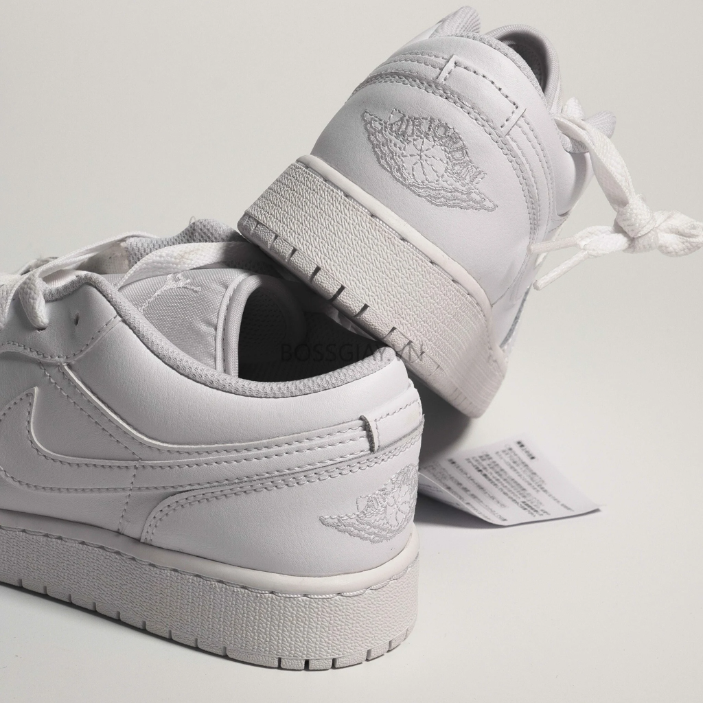 Giày Nike Air Jordan 1 Low GS 2023 'Triple White' 553560-136 – Hệ thống ...