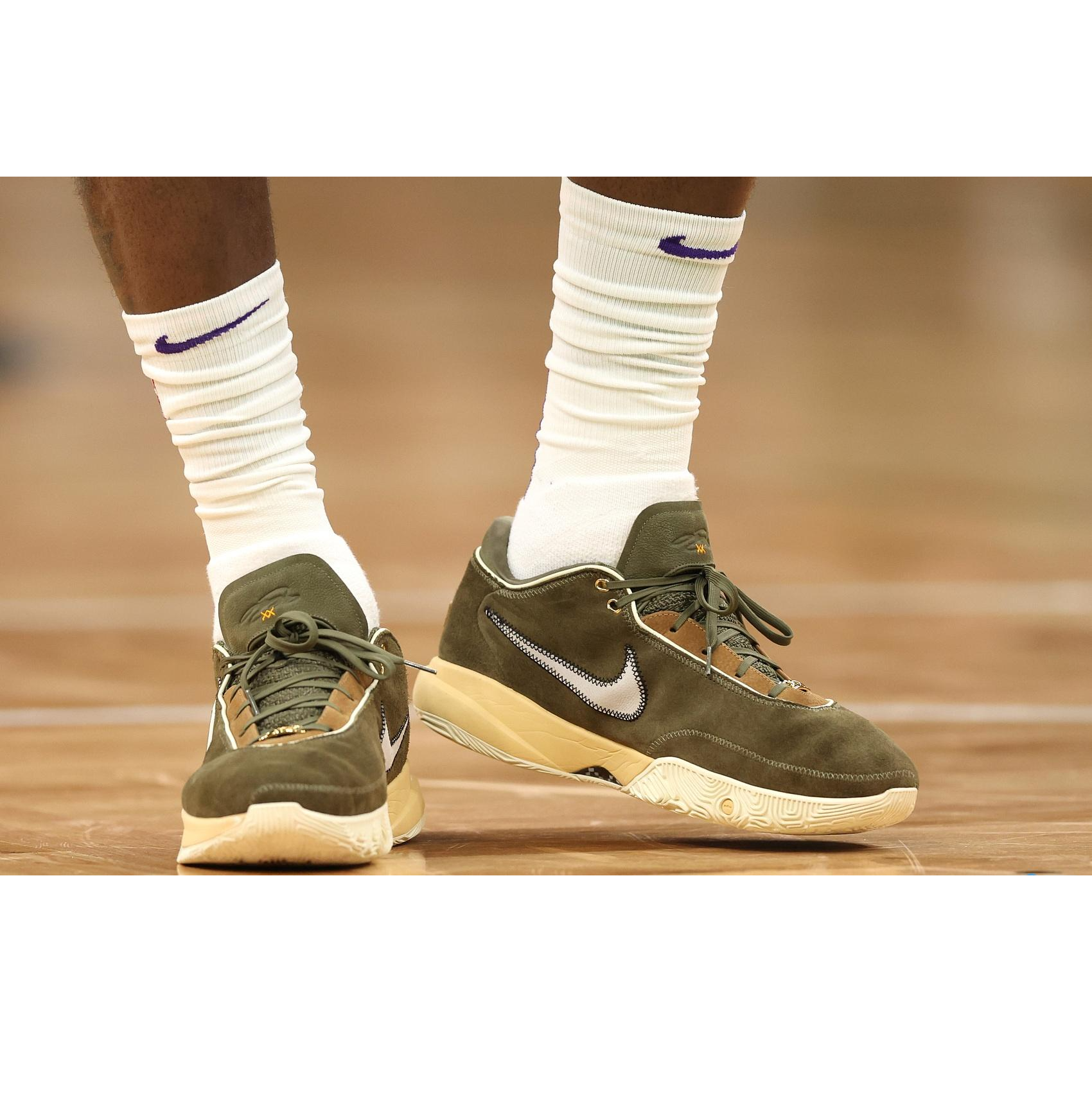 Giày Nike LeBron 20 'Olive Green' DV1193-901 – Hệ thống phân phối Air Jordan chính hãng