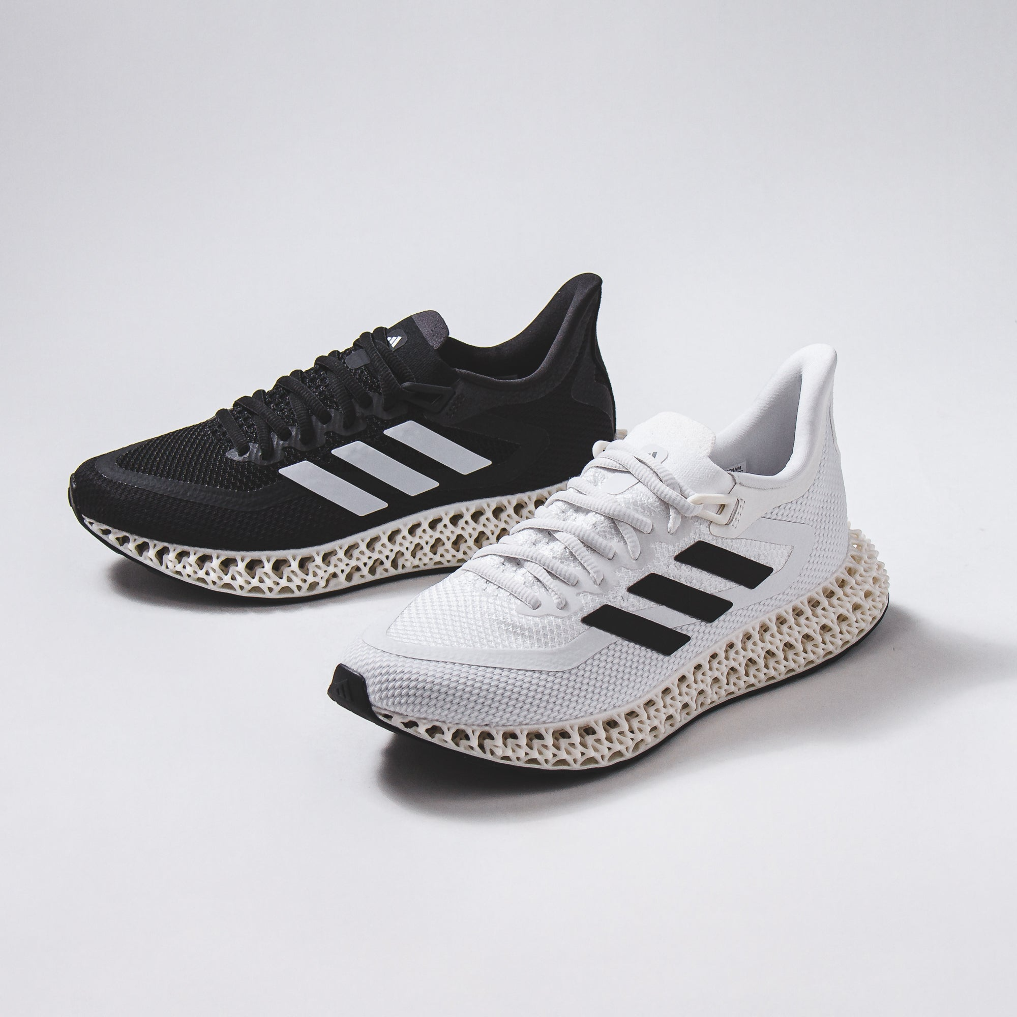 Giày Adidas 4DFWD 2 'Cloud White Black' GX9247 – Hệ thống phân phối Air ...