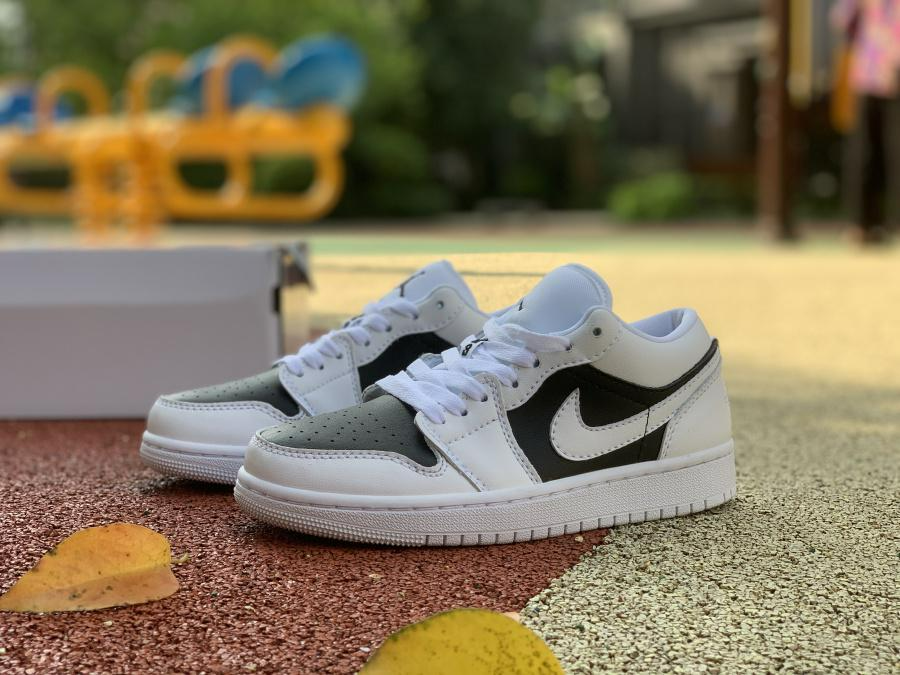 Giày Nike Wmns Air Jordan 1 Low 'Panda' DC0774-100 – Hệ thống phân phối ...