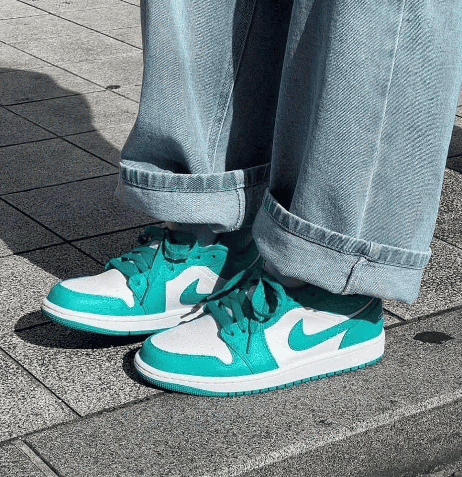 Giày Nike Wmns Jordan 1 Low 'New Emerald' DC0774-132 – Hệ thống phân ...