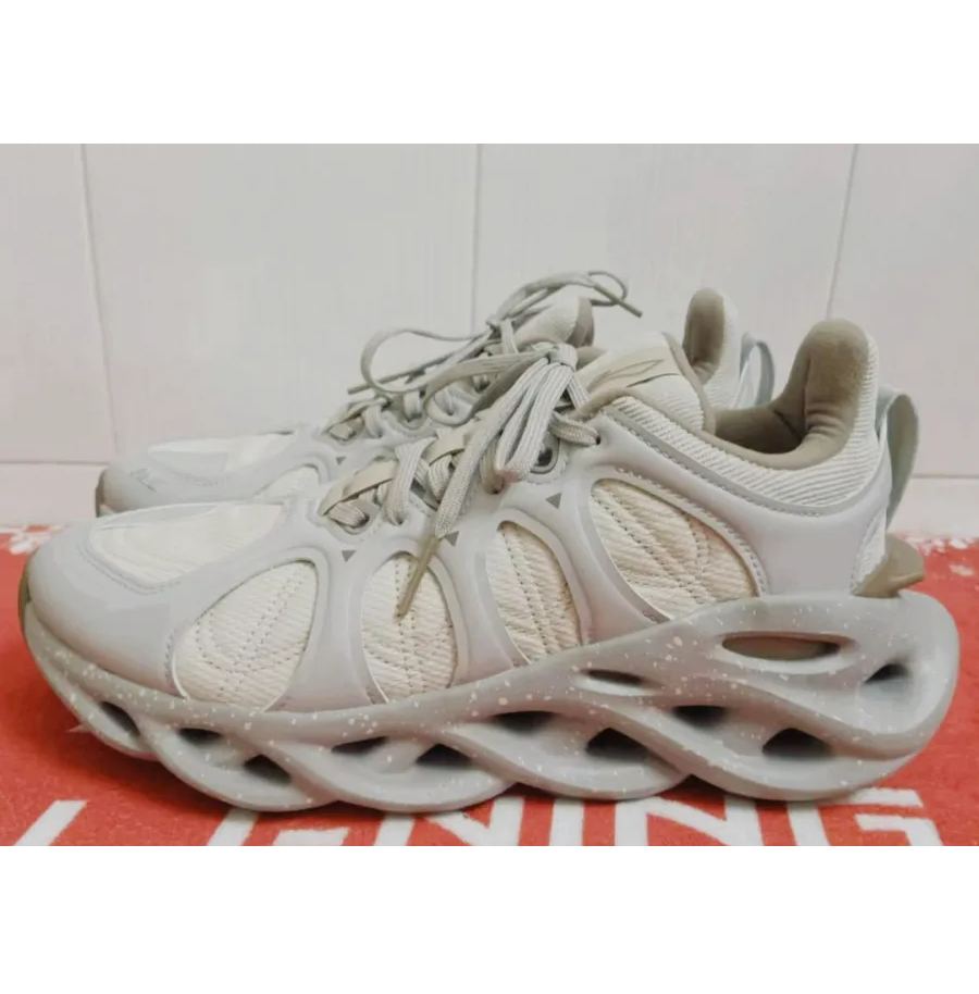 Giày Lining ACE 2019 'Beige' ARHP259-4 – Hệ thống phân phối Air Jordan ...