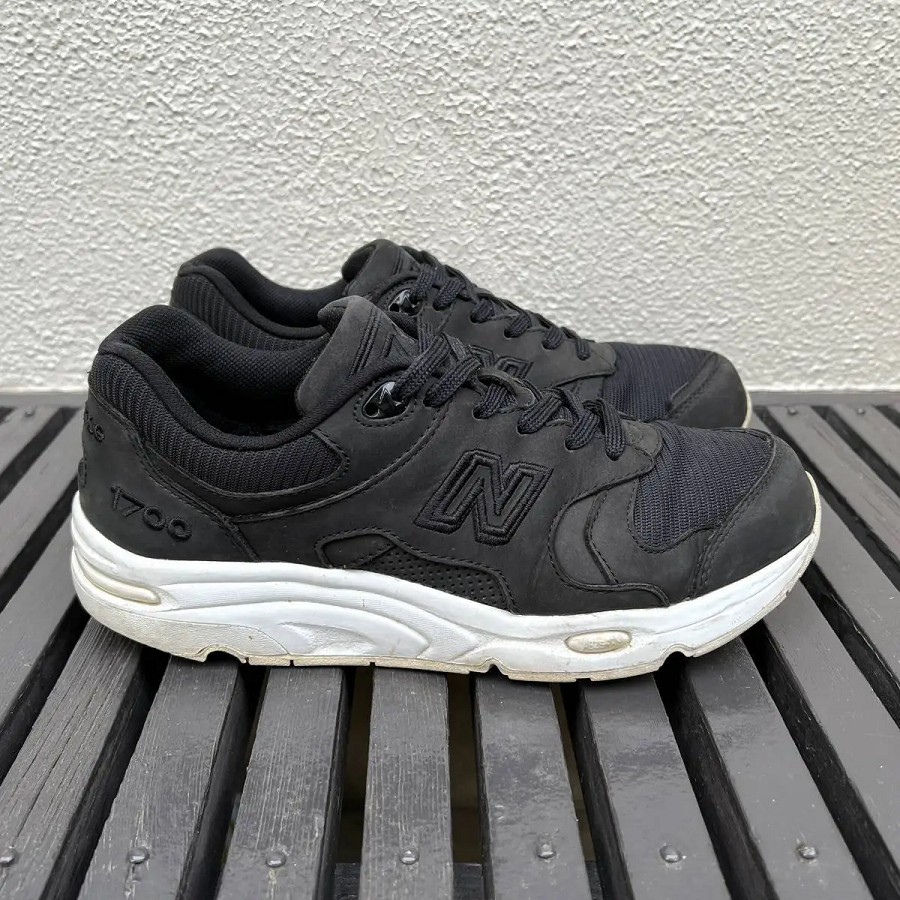 Giày New Balance NB 1700 'Black' CM1700JK – Hệ thống phân phối Air ...