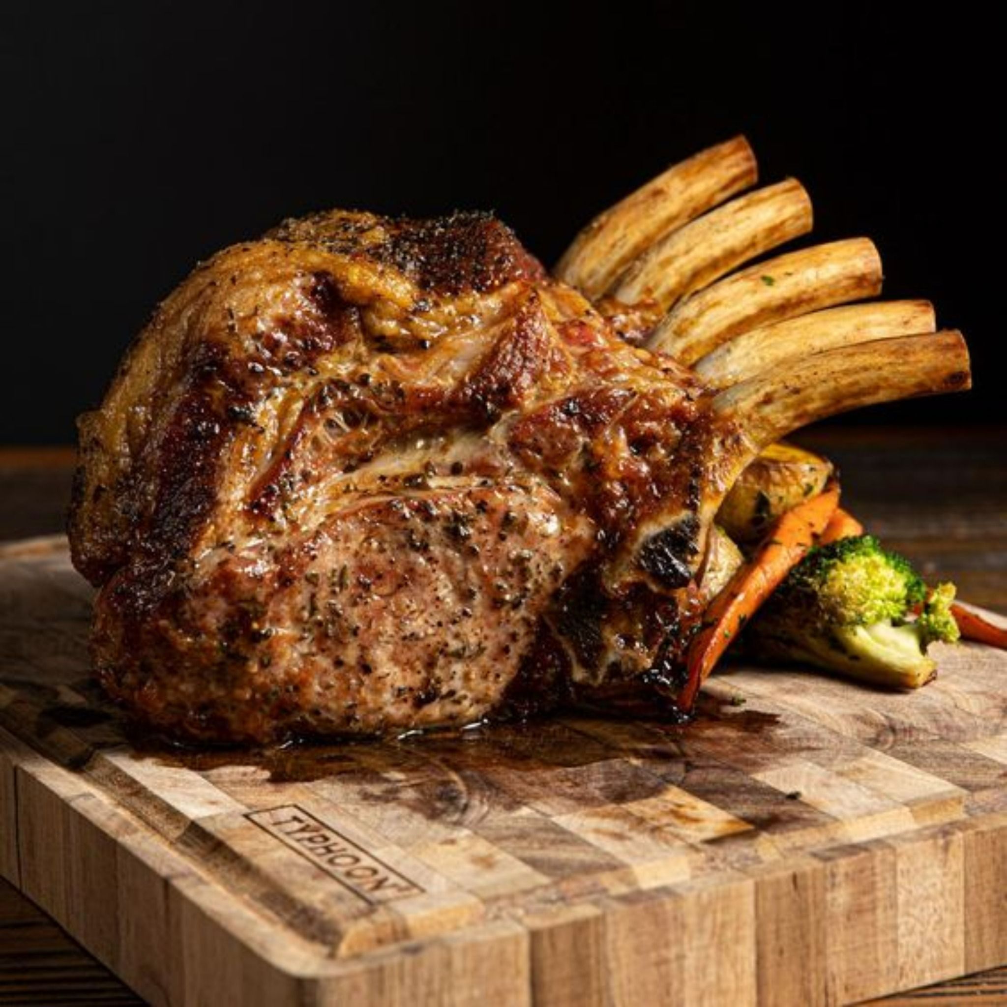 Selecta pork chestnut fed Pork chop dry aged 3-4weeks – PGF ASIA