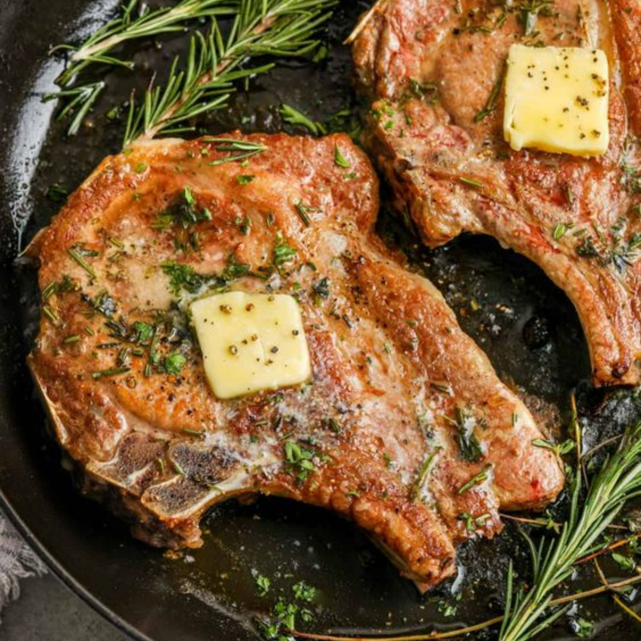 Selecta pork chestnut fed Pork chop dry aged 3-4weeks – PGF ASIA