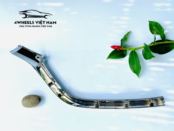 Nẹp mạ Mazda 3 2016 - 2018 B63B507K1A – Phụ tùng Mazda Việt Nam
