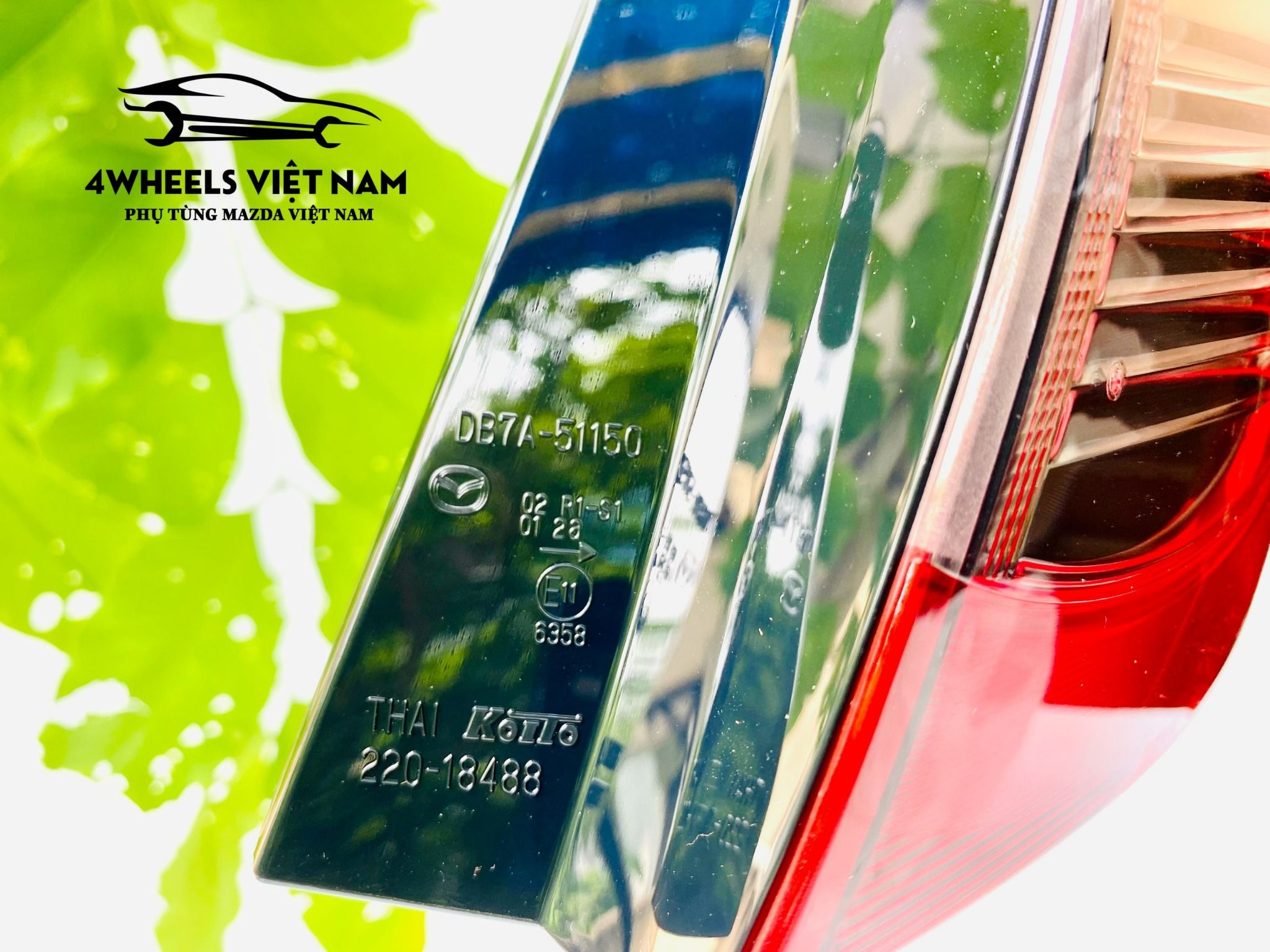 Đèn lái sau, ngoài, phải Mazda 2 2015 DB7A51150B – Phụ tùng Mazda Việt Nam