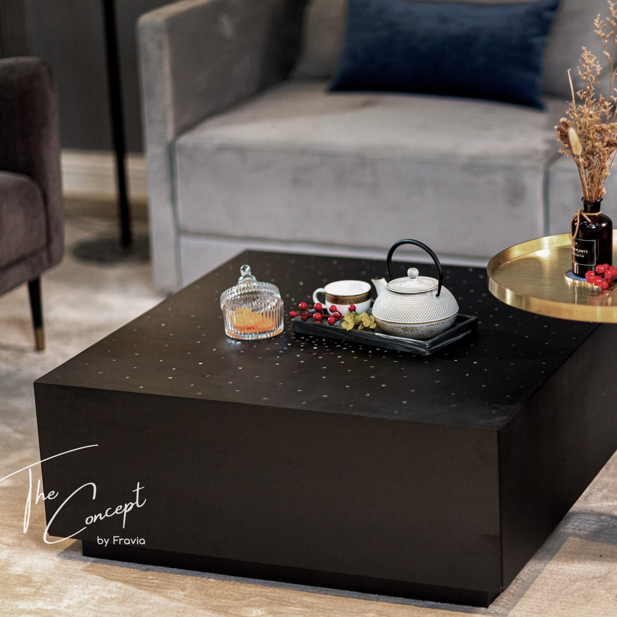 CARRÉ MYSTERY ABALONE SHELL MOSAIC LACQUER COFFEE TABLE – Maison Fravia ...