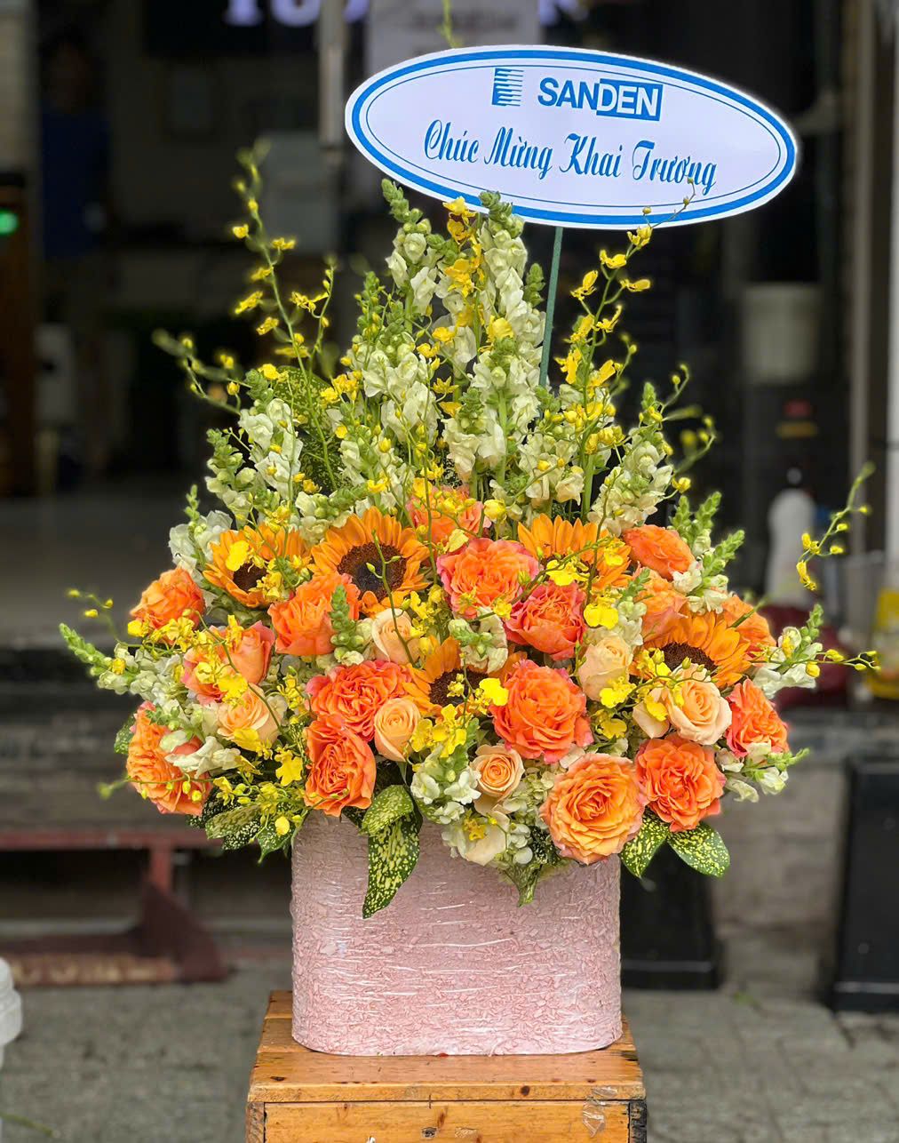 Hộp Hoa Tình Yêu Màu Nắng - HH20 – Flosa