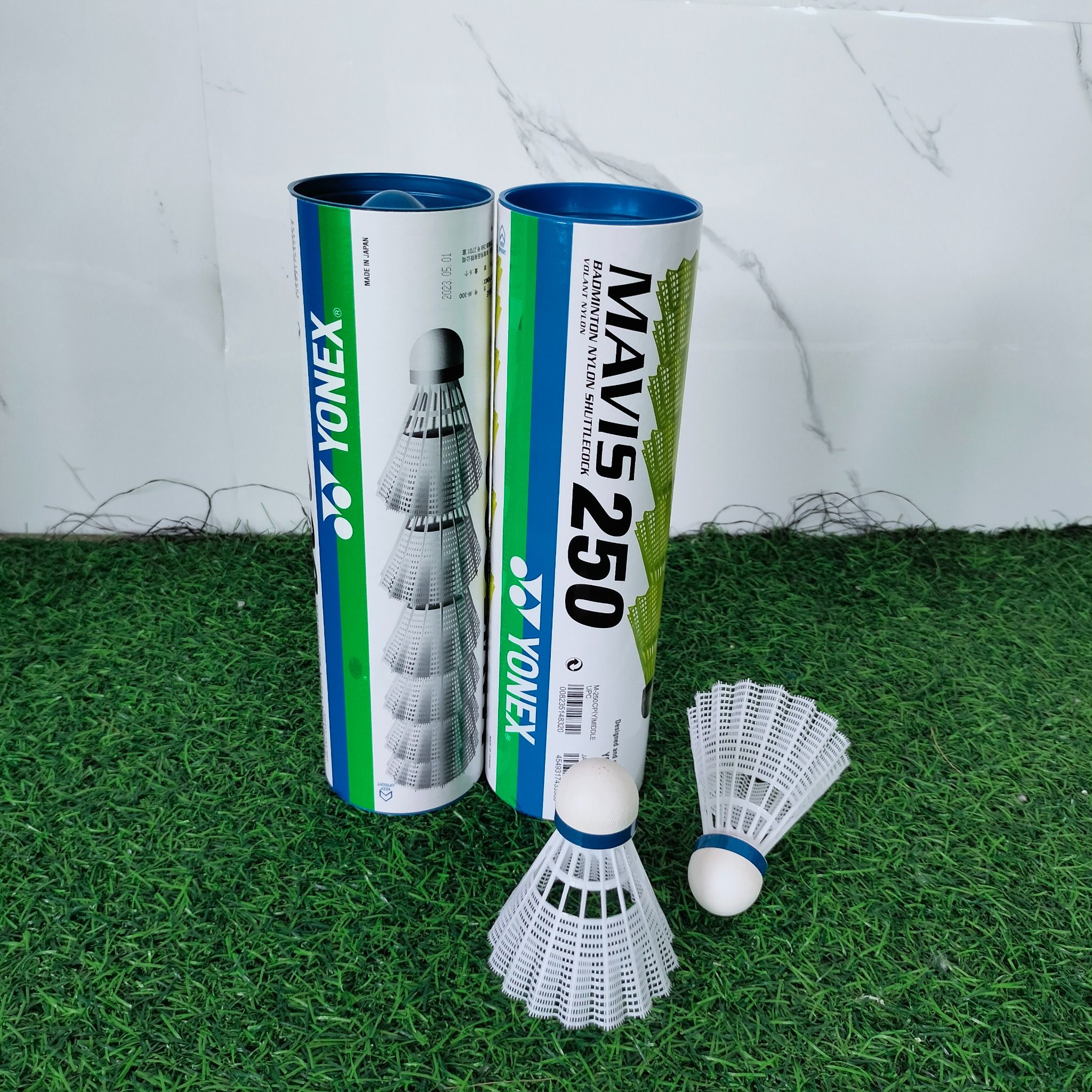 Cầu Nhựa YONEX MAVIS 250 chính hãng, đủ 2 màu, vàng chanh và trắng – hapica