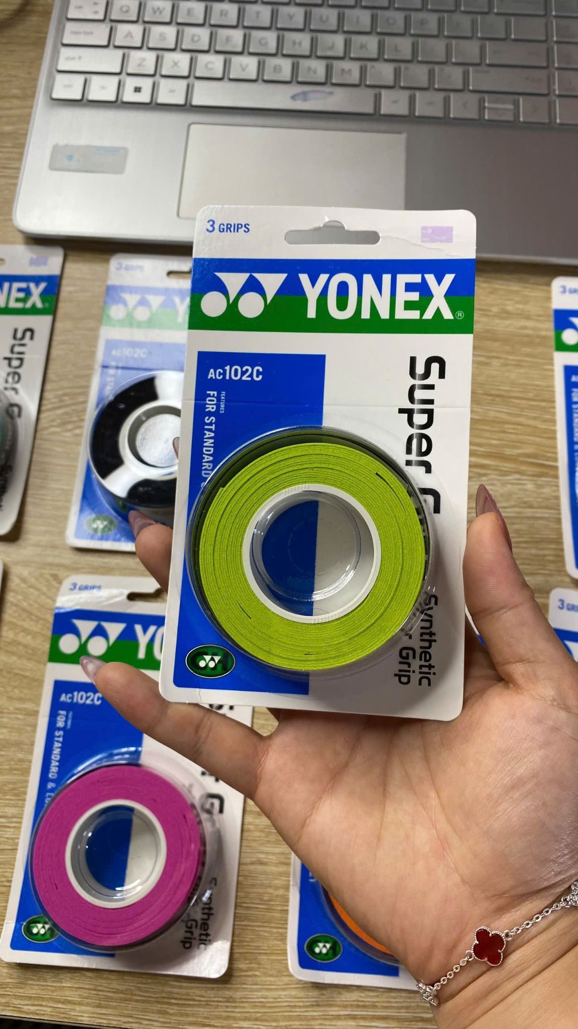 Quấn Cán Vợt Cầu Lông YONEX AC 102C 3 in 1 chính hãng đủ màu sắc – hapica