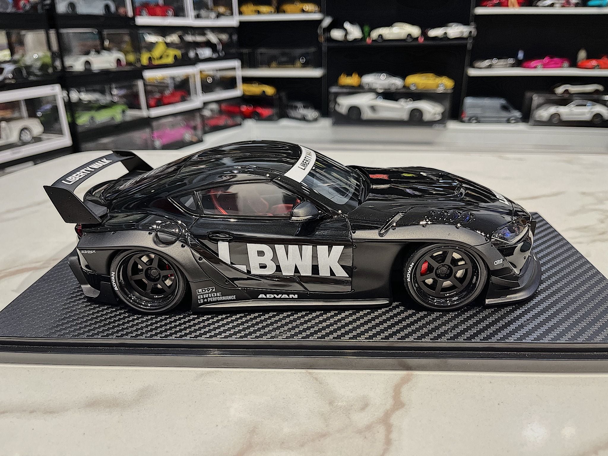 Xe mô hình Toyota Supra LBW – Mô Hình Tĩnh Việt Nam