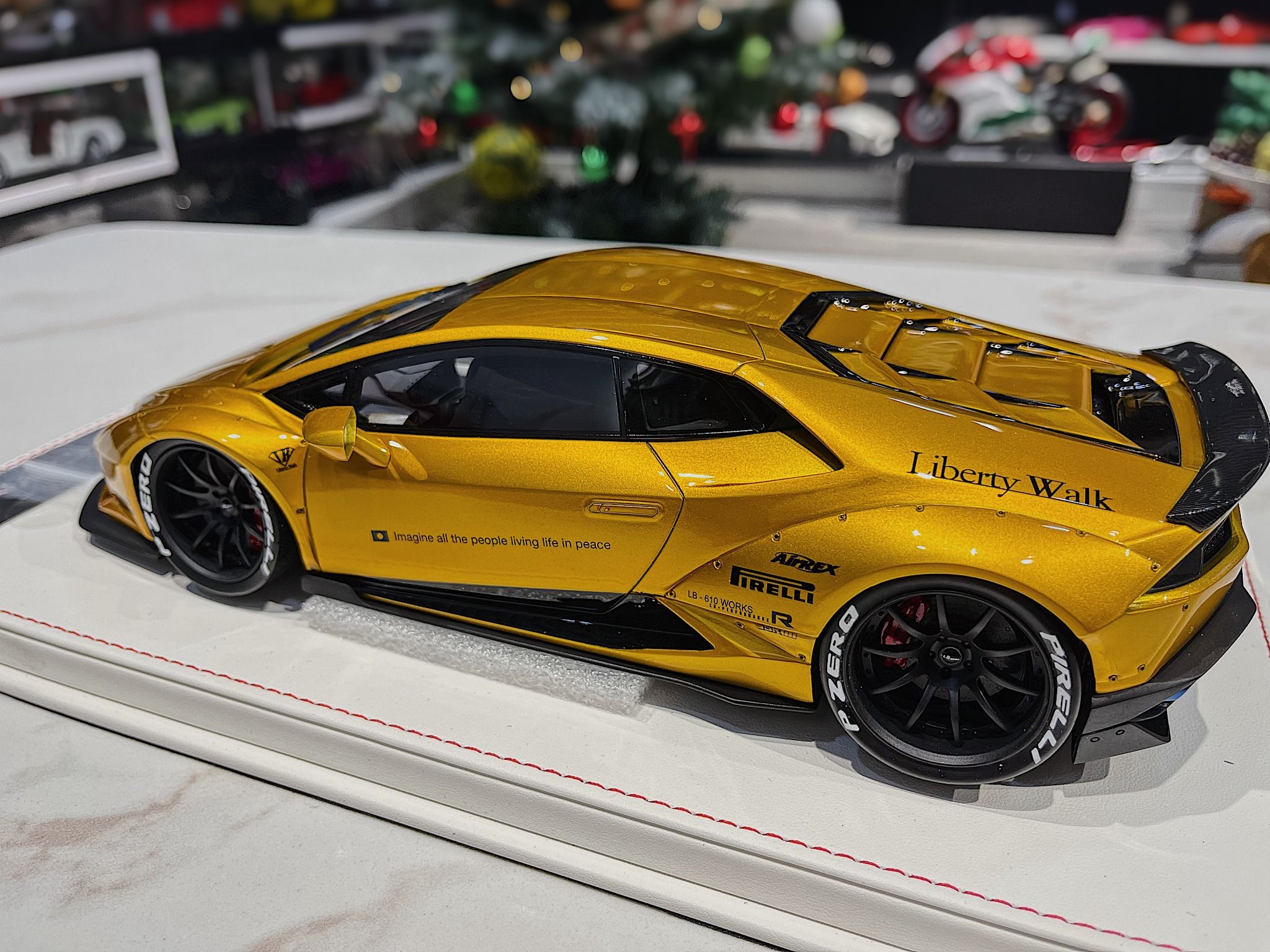 XE MÔ HÌNH LAMBORGHINI HURACAN LBW – Mô Hình Tĩnh Việt Nam