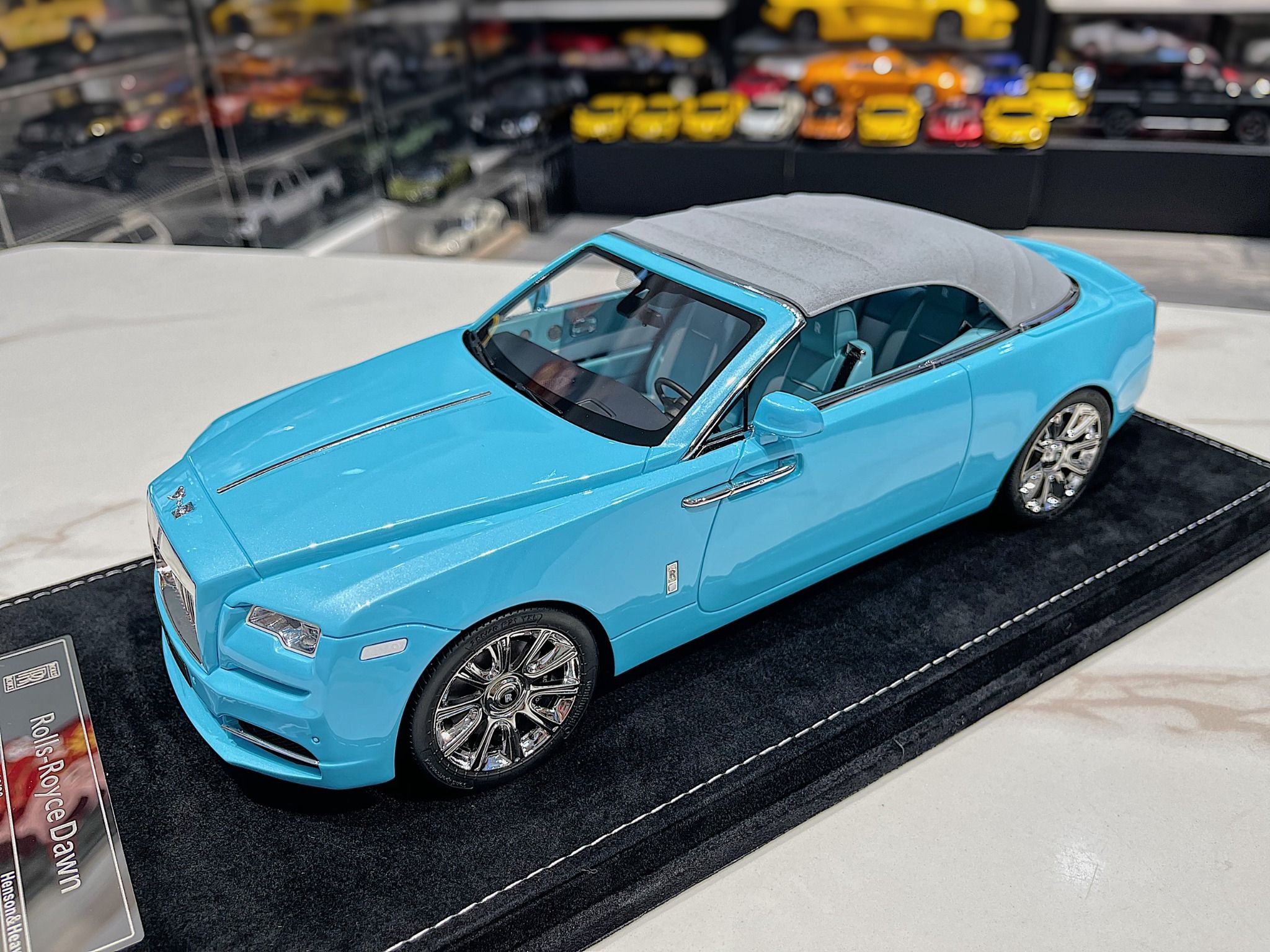 XE MÔ HÌNH ROLLS ROYCE DAWN TURQUOISE – Mô Hình Tĩnh Việt Nam