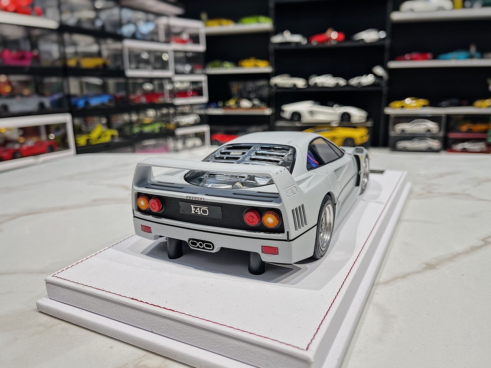 XE MÔ HÌNH FERRARI F40 GREY,TỶ LỆ 1/18 GL MODEL – Mô Hình Tĩnh Việt Nam