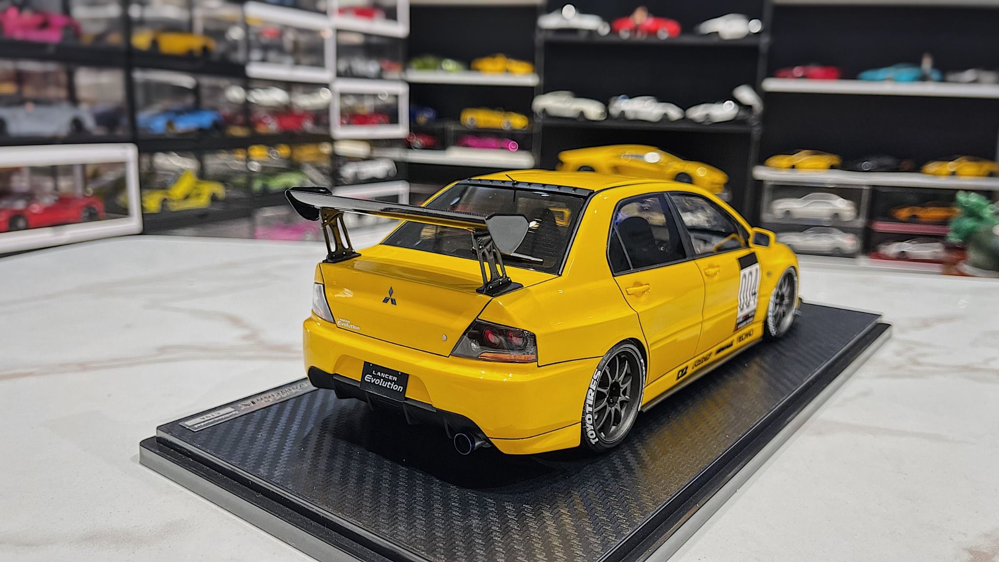 XE MÔ HÌNH MITSUBISHI LANCER EVOLUTION IX YELLOW,TỶ LỆ 1/18 IGNITION ...