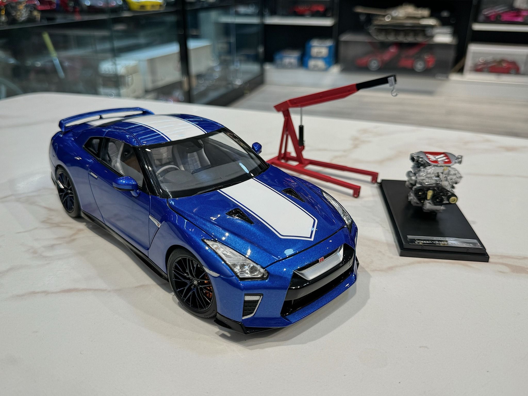 XE MÔ HÌNH NISSAN GT-R R35 50TH ANNIVERSARY BLUE,TỶ LỆ 1/18 MOTORHELIX ...