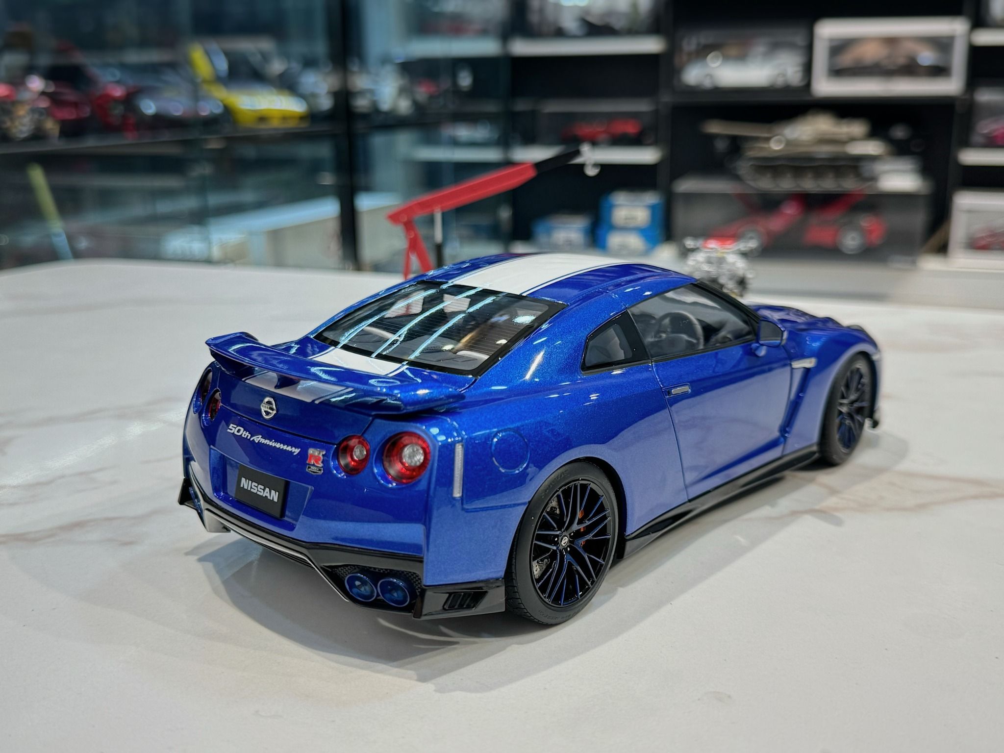 XE MÔ HÌNH NISSAN GT-R R35 50TH ANNIVERSARY BLUE,TỶ LỆ 1/18 MOTORHELIX ...