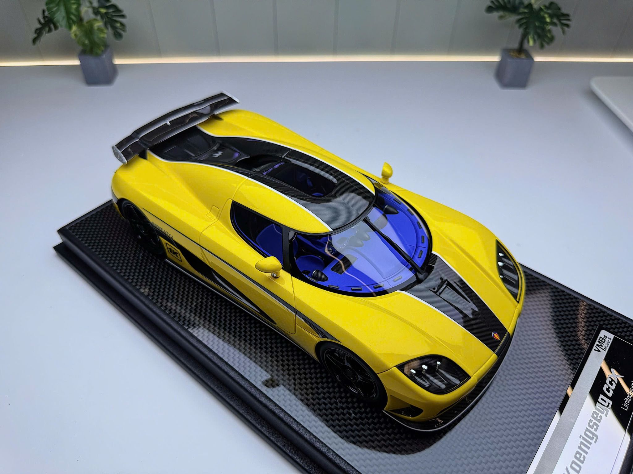 XE MÔ HÌNH KOENIGSEGG CCX YELLOW – Mô Hình Tĩnh Việt Nam