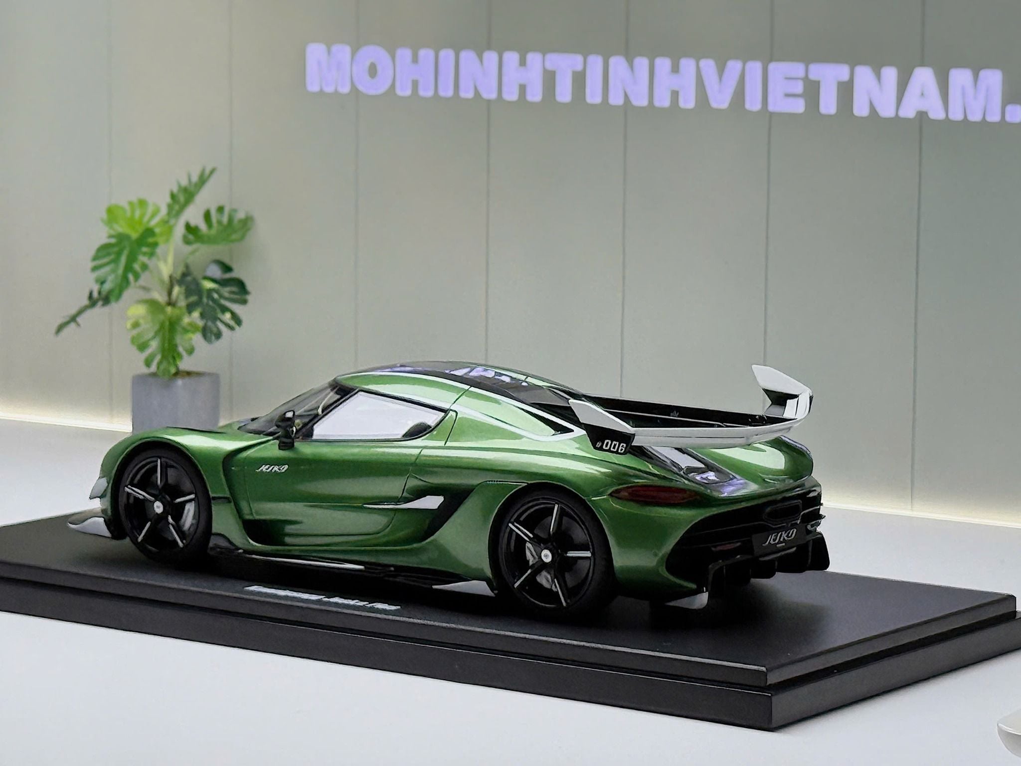 XE MÔ HÌNH KOENIGSEGG JESKO ATTACK PLUS GREEN,TỶ LỆ 1/18 GTSPIRIT – Mô ...