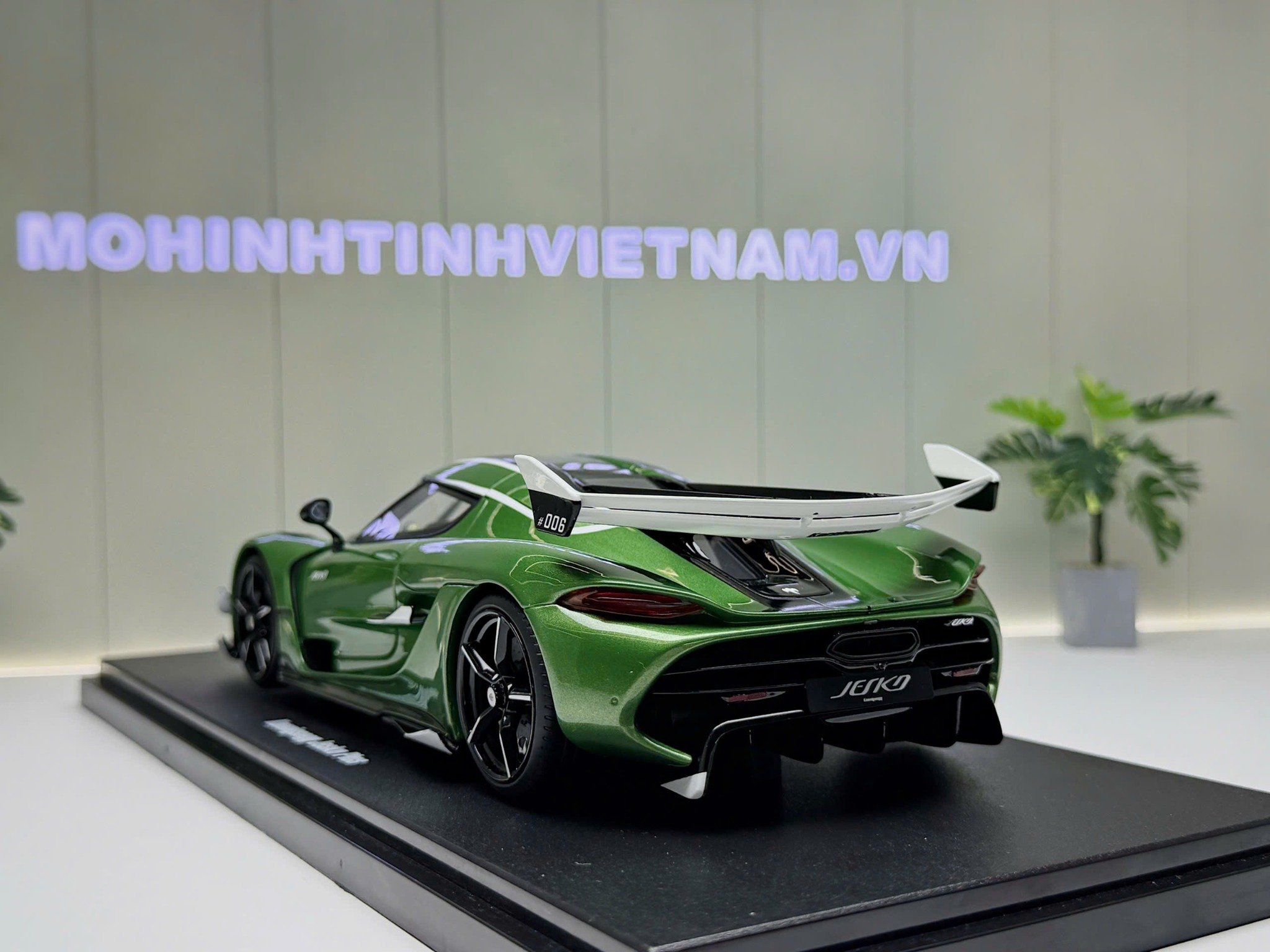 XE MÔ HÌNH KOENIGSEGG JESKO ATTACK PLUS GREEN,TỶ LỆ 1/18 GTSPIRIT – Mô ...