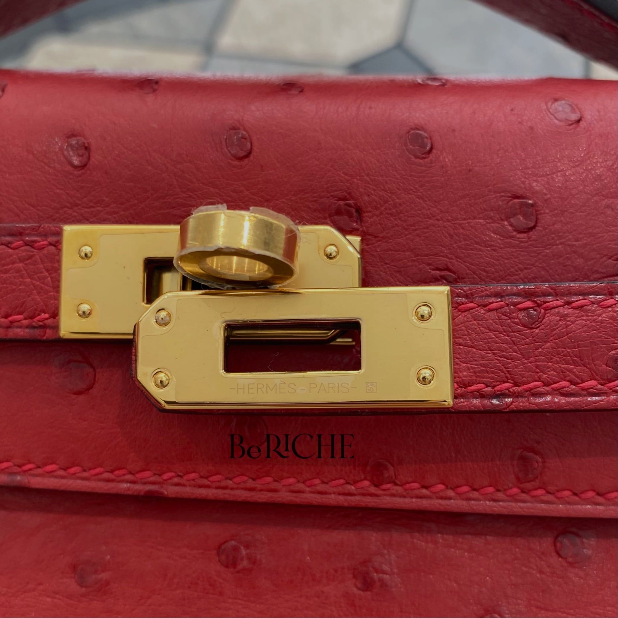 Kelly Pochette KP22 Ostrich Rouge Vif GHW – BeRiche