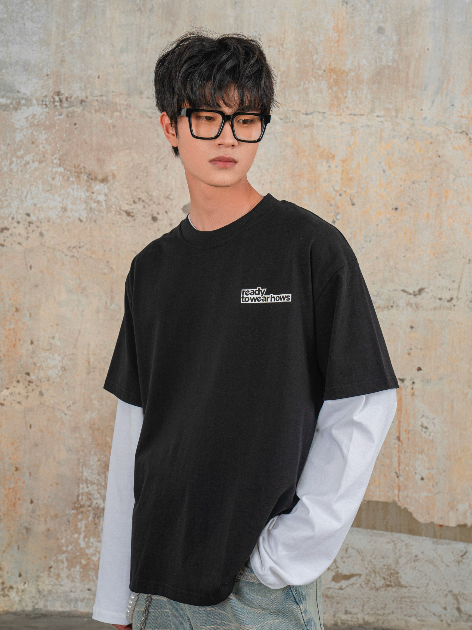 HOWS® RTW TEE / BLACK