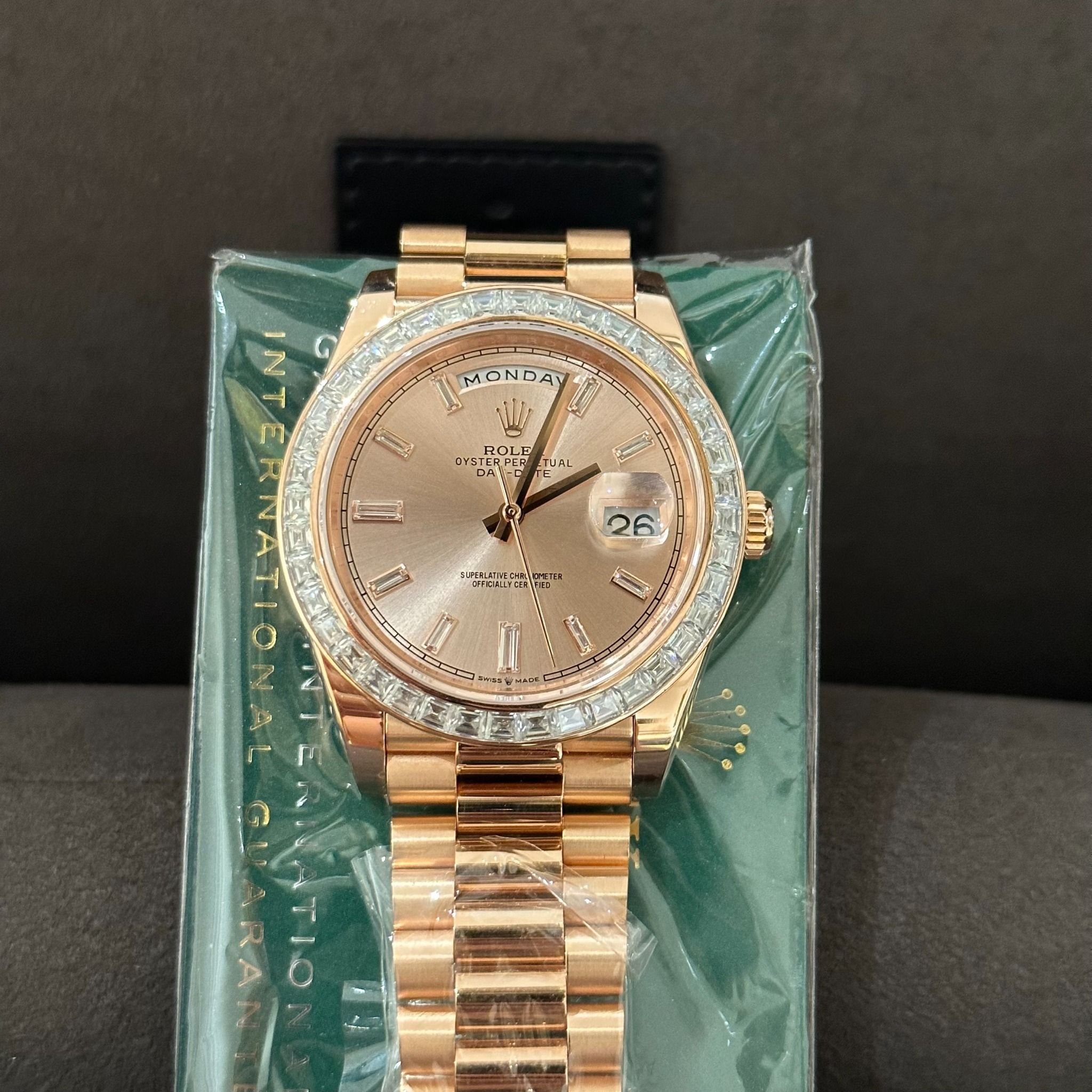 Rolex Day Date - Automatic Cal. 3255 Gold bọc vàng - kim cương baguet ...