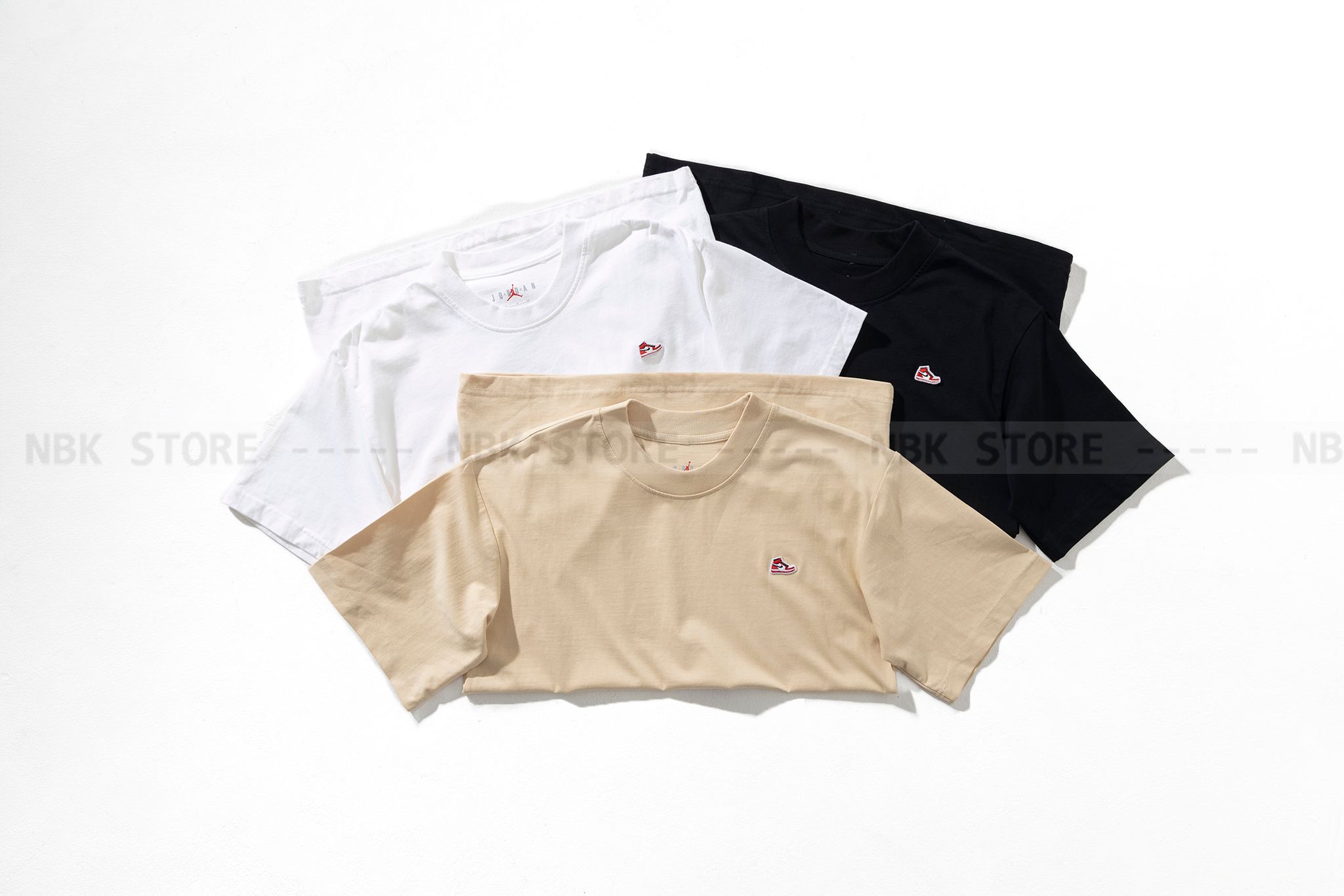 Áo Thun N Sneaker logo - NBK STORE - Thể Thao VNXK