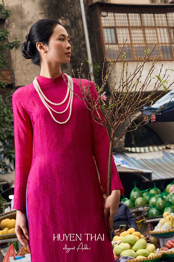 Áo Dài Cách Tân Cổ Trụ Tay Dài HUYEN THAI – Minde