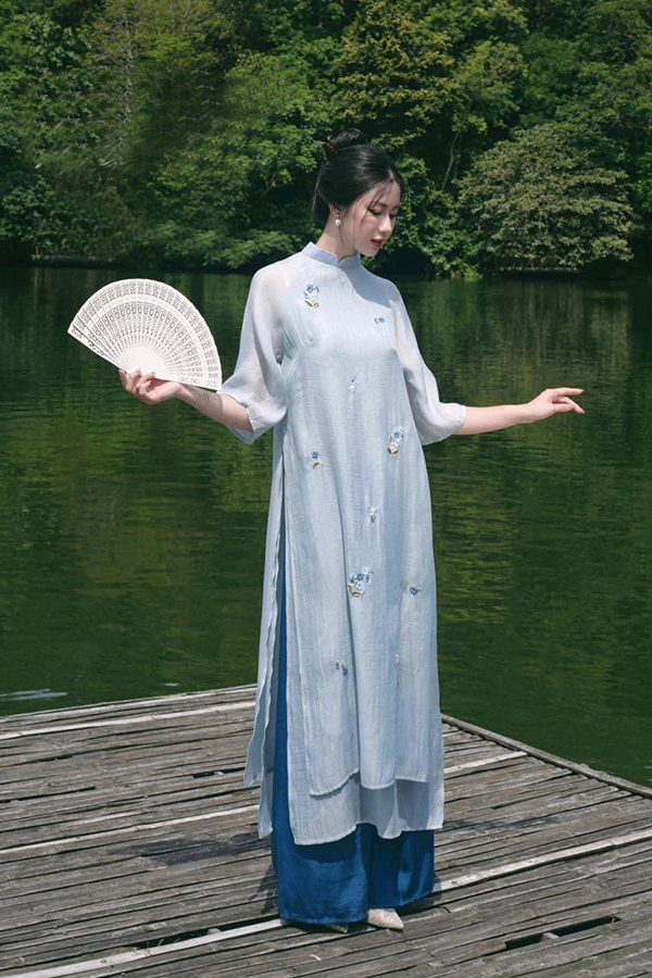 Áo Dài Tay Lửng Thêu Hoa MAINICHI DESIGN – Minde