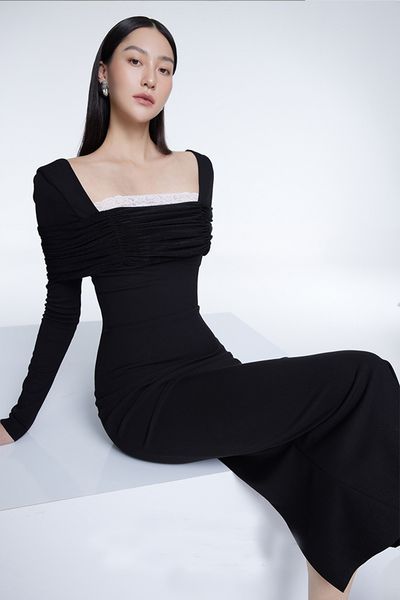 Đầm Midi Tay Dài Cổ Vuông TRIO JI – Minde