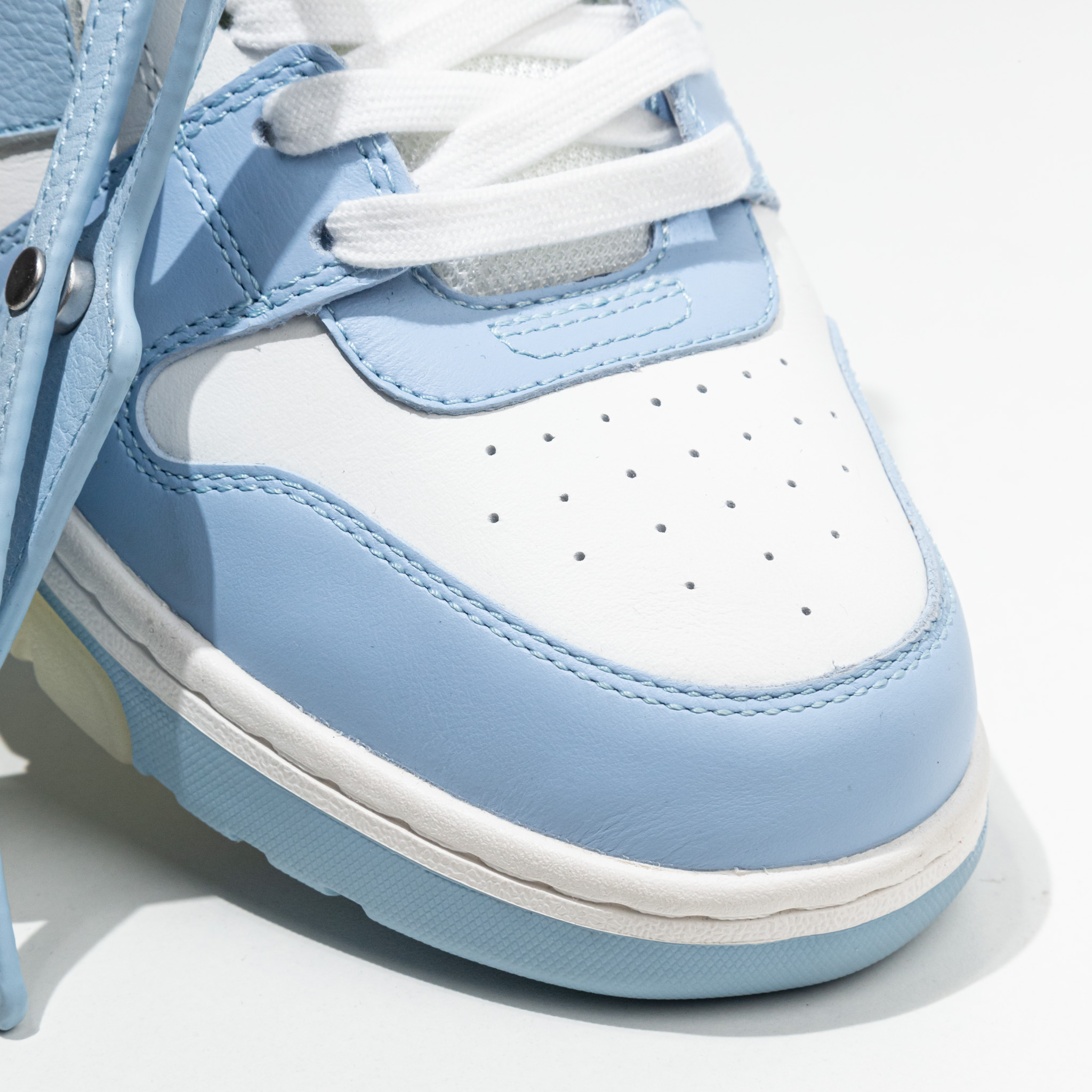 Giày Off-white Ooo Low Out Of Office Calf Leather OMIA189S21LEA0010140 ...