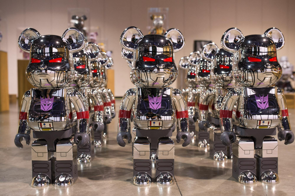 Mô Hình Bearbrick BAIT x Medicom Transformer Megatron Silver – LUXITY