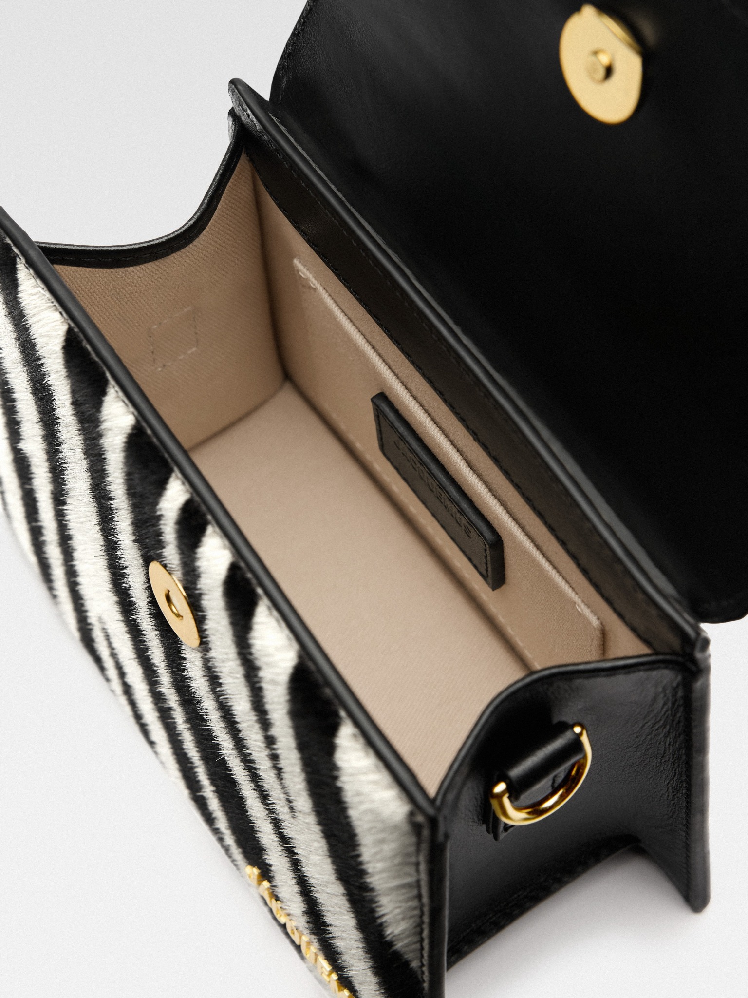 Túi Nữ Jacquemus The Knot Chiquito Zebra 213ba005 3209 9dz Luxity