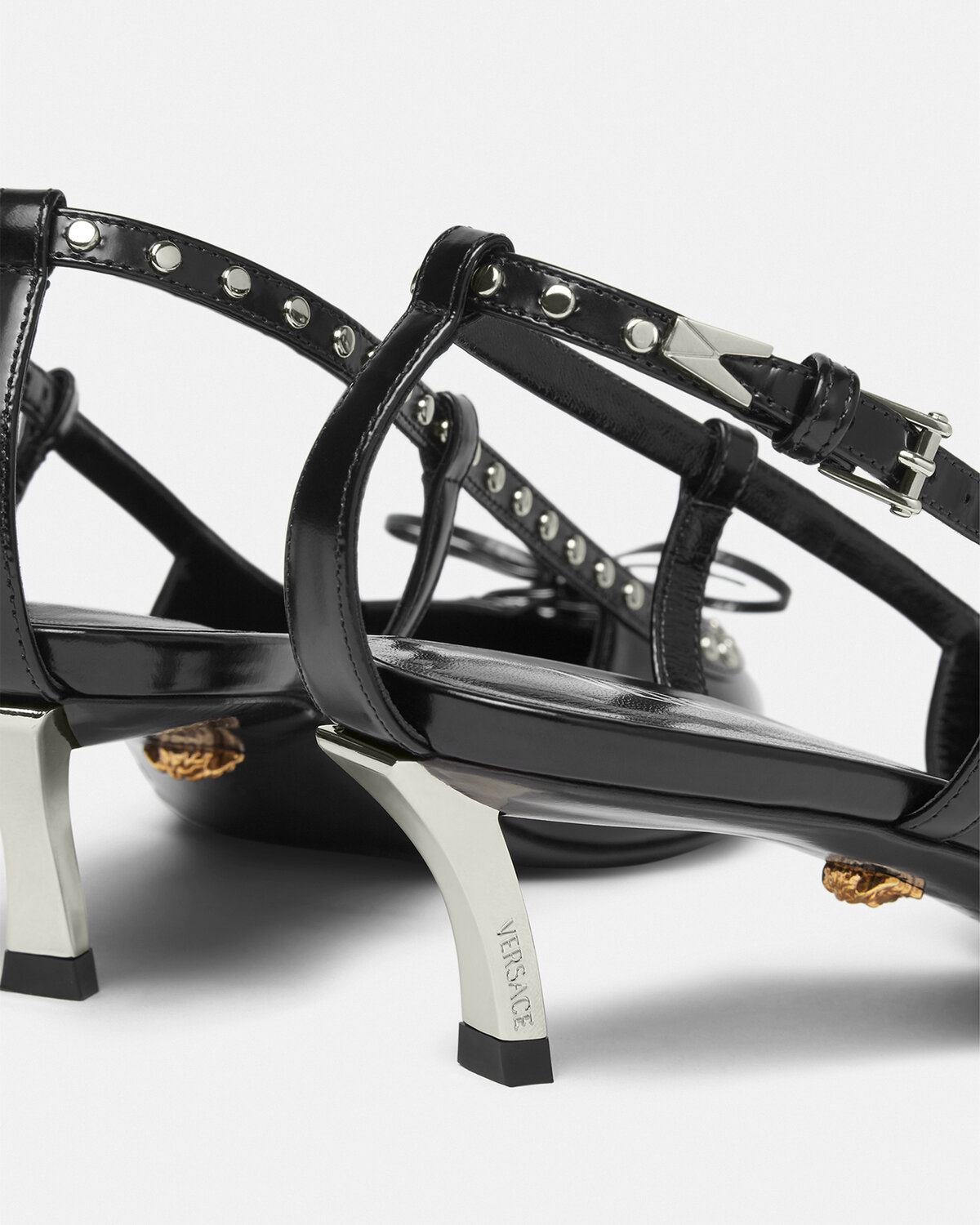 Giày Nữ Versace Laced Pin-point Low Pump 'Black' 1007727-1A06446-1B00P ...