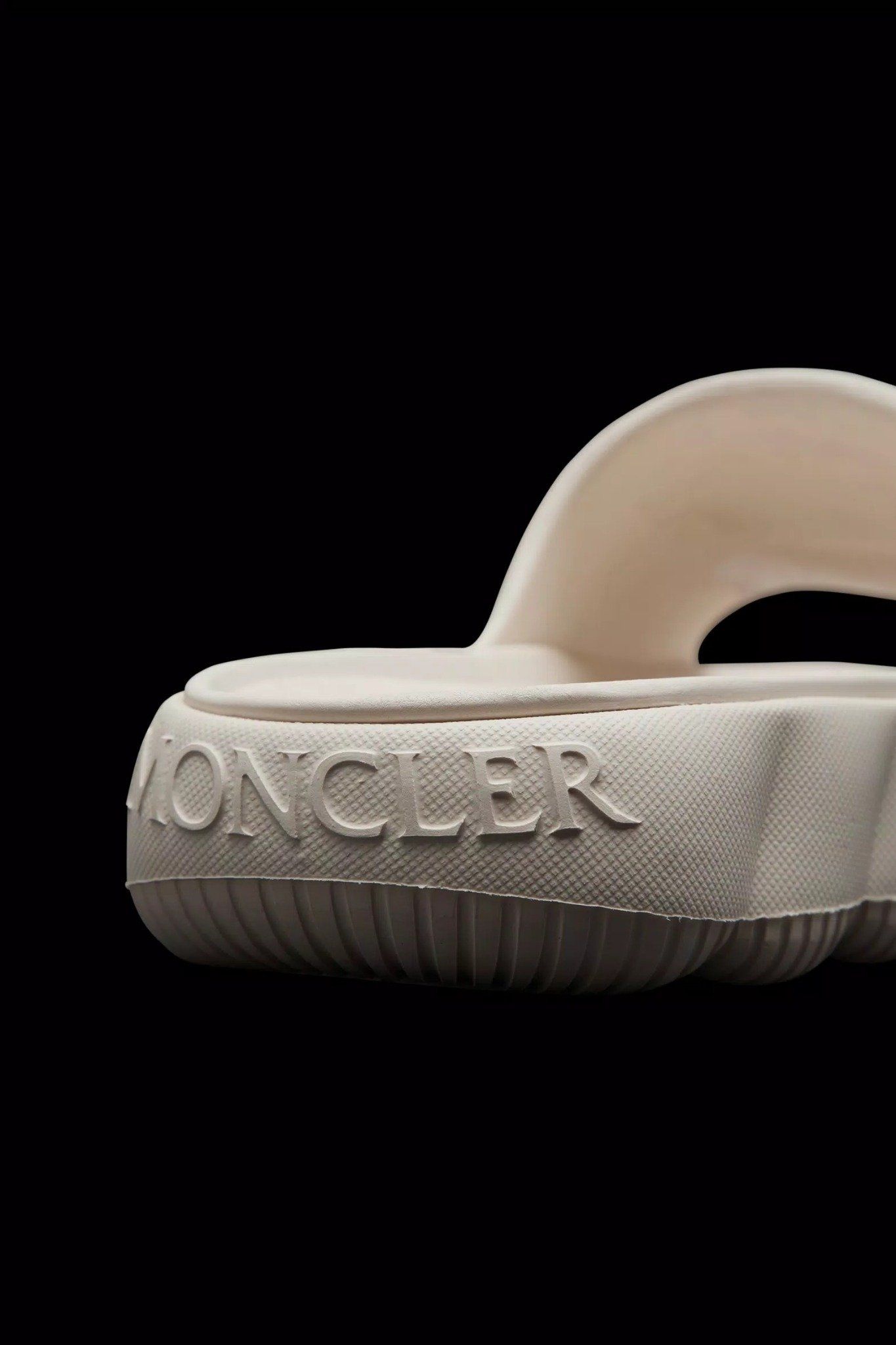 Dép Nữ Moncler Lilo Sliders 'White Ivory' I109B4C00010M2559034 – LUXITY