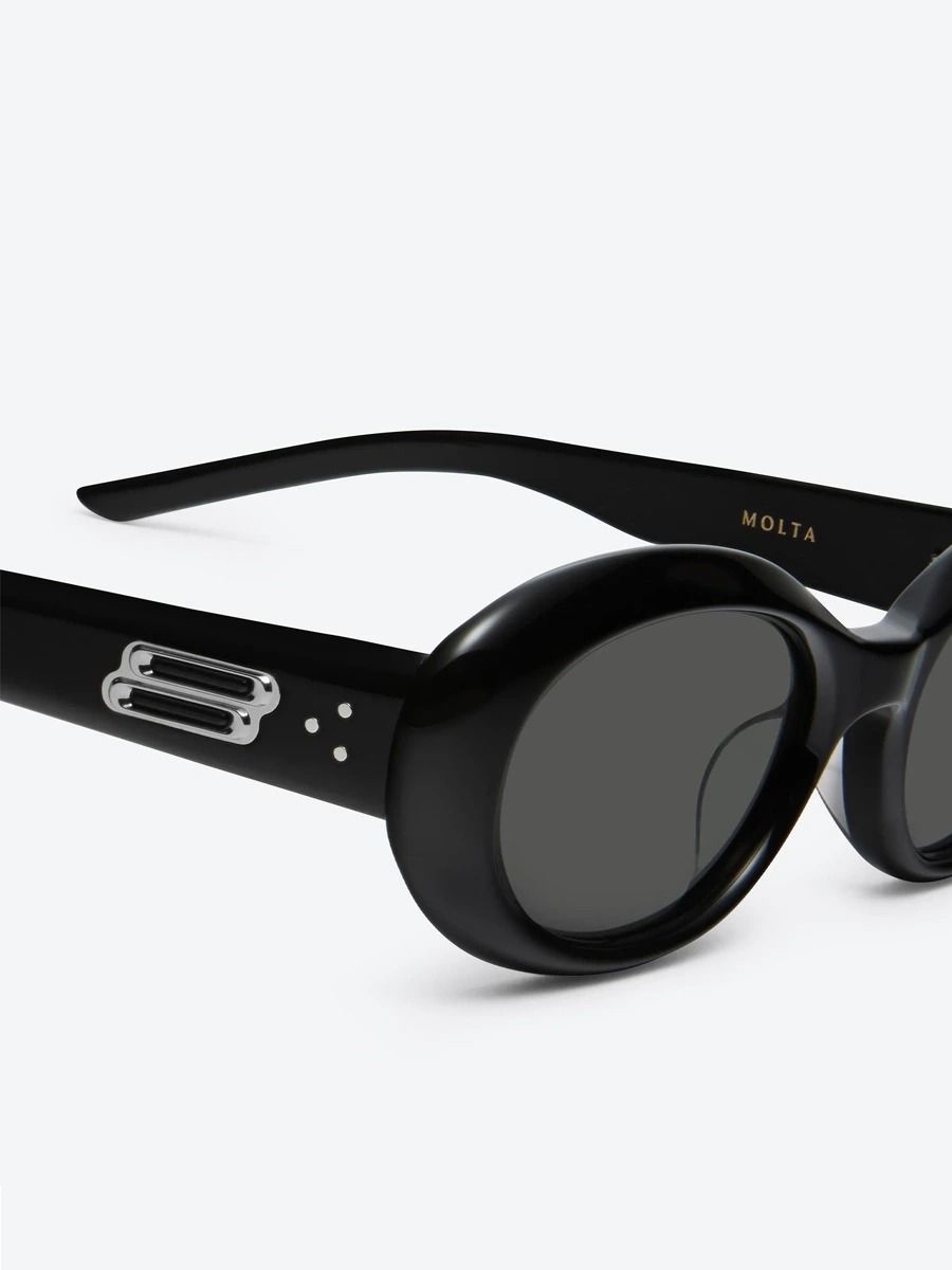 Kính Gentle Monster Molta 01 'Black' – LUXITY