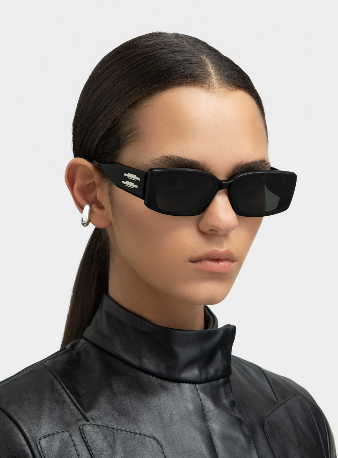 Kính Gentle Monster Deus 01 'Black' – LUXITY