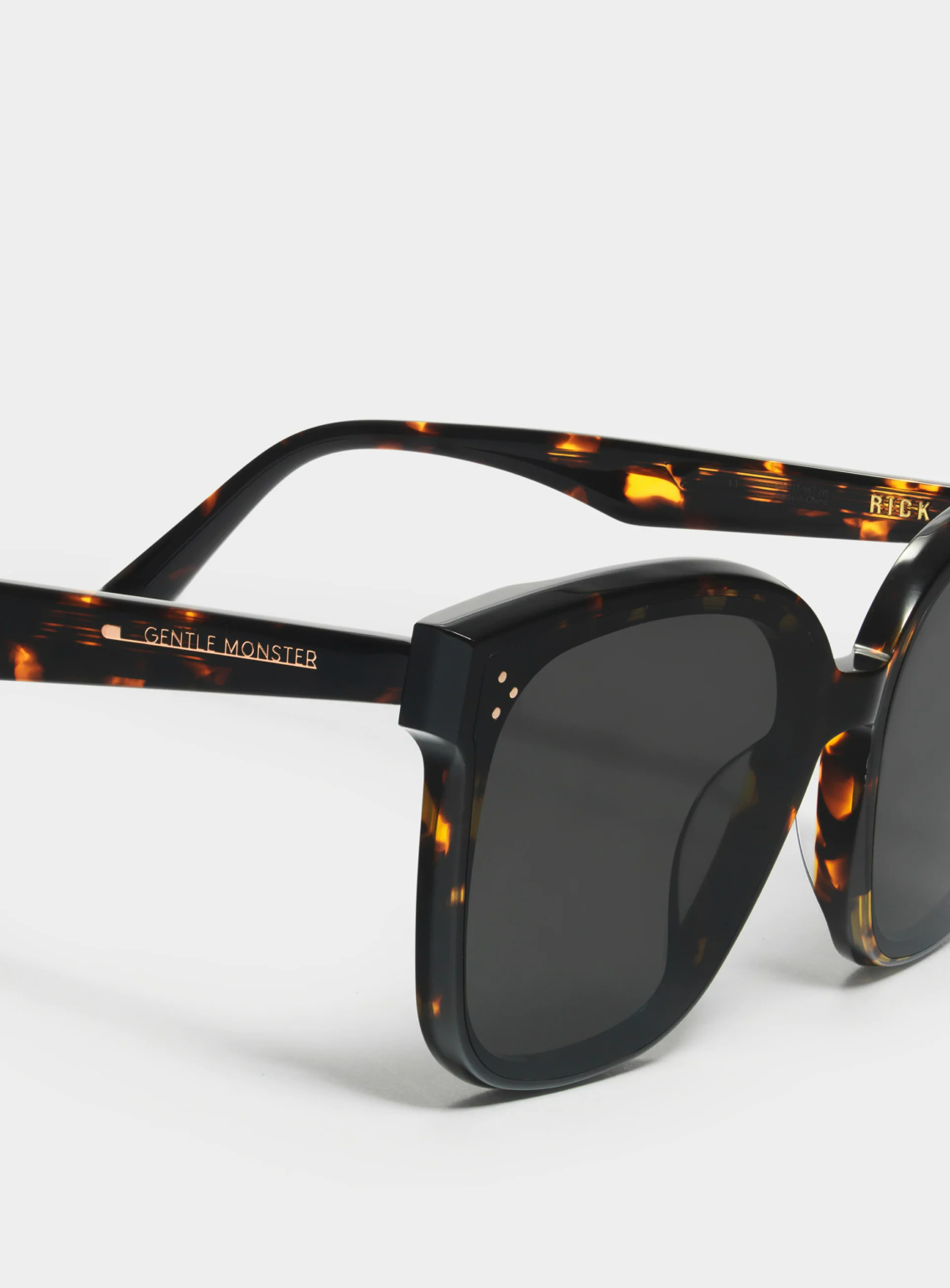 Kính Gentle Monster Rick T1 – LUXITY