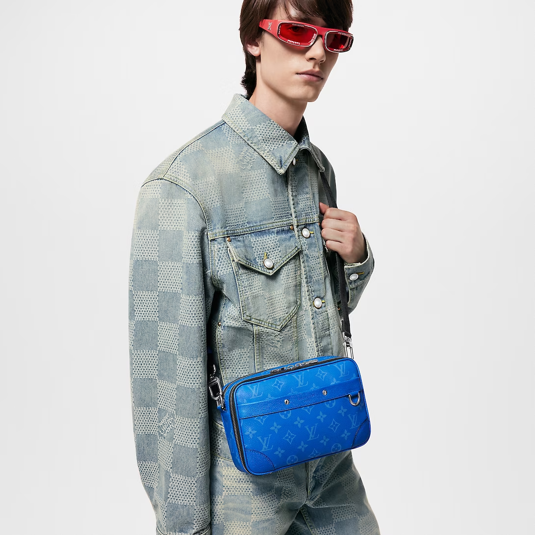Túi Nam Louis Vuitton Alpha Messenger Bag 'Blue' M31016 – LUXITY