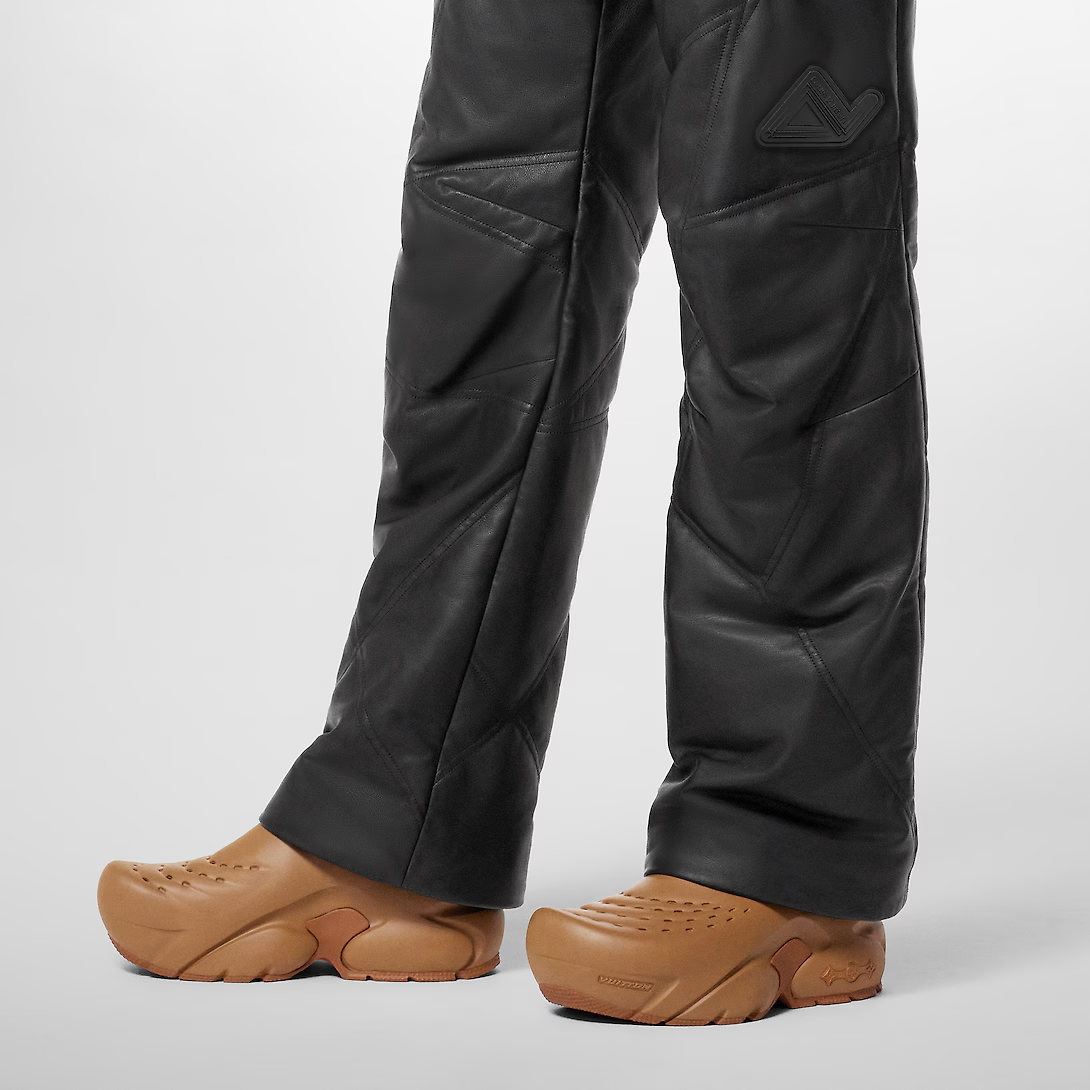 Giày Nam Louis Vuitton LV Shark Clogs 'Brown' 1ACEXT – LUXITY