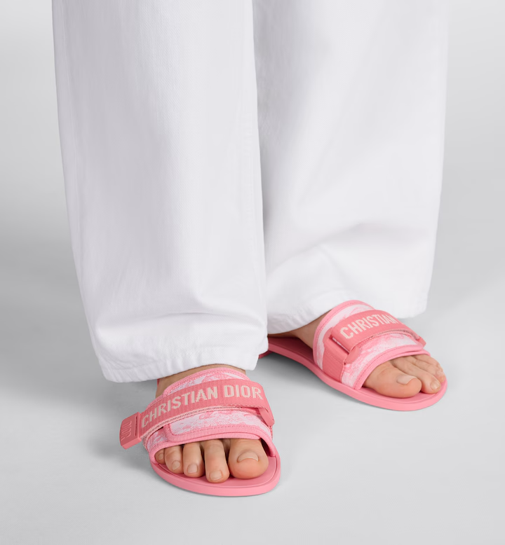 Dép Nữ Dior Dioriviera Dio(R)Evolution Slide 'Pink' KCQ431TJY-S73P – LUXITY