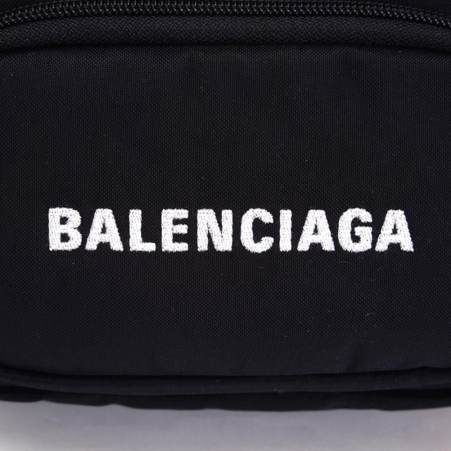 Túi Nam Balenciaga Wheel Logo Camera Bag 'Black' 673352-H85RX-1090 – LUXITY