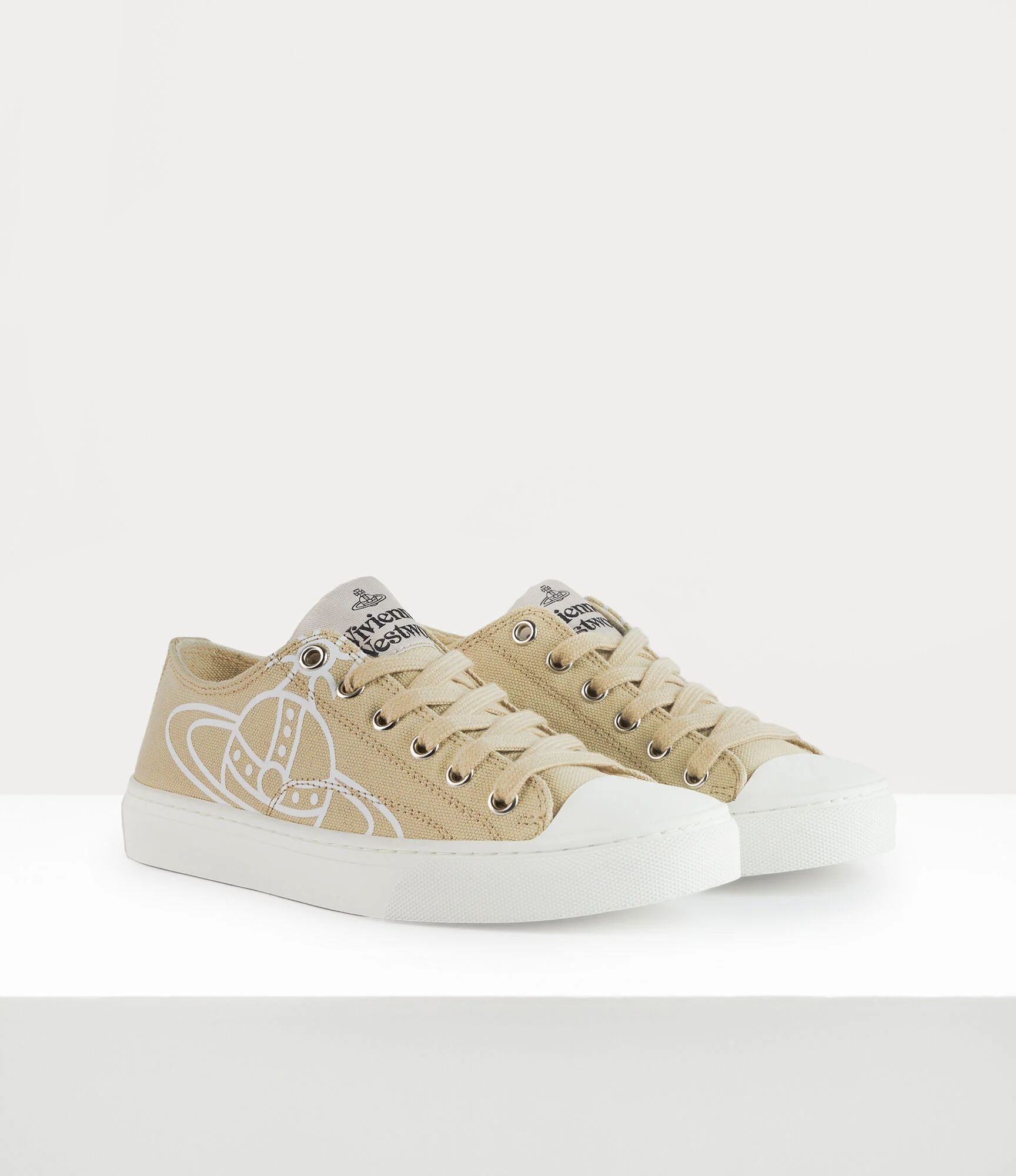 Giày Nữ Vivienne Westwood Plimsoll Low 'Sand' 75020005WW0004C403 – LUXITY