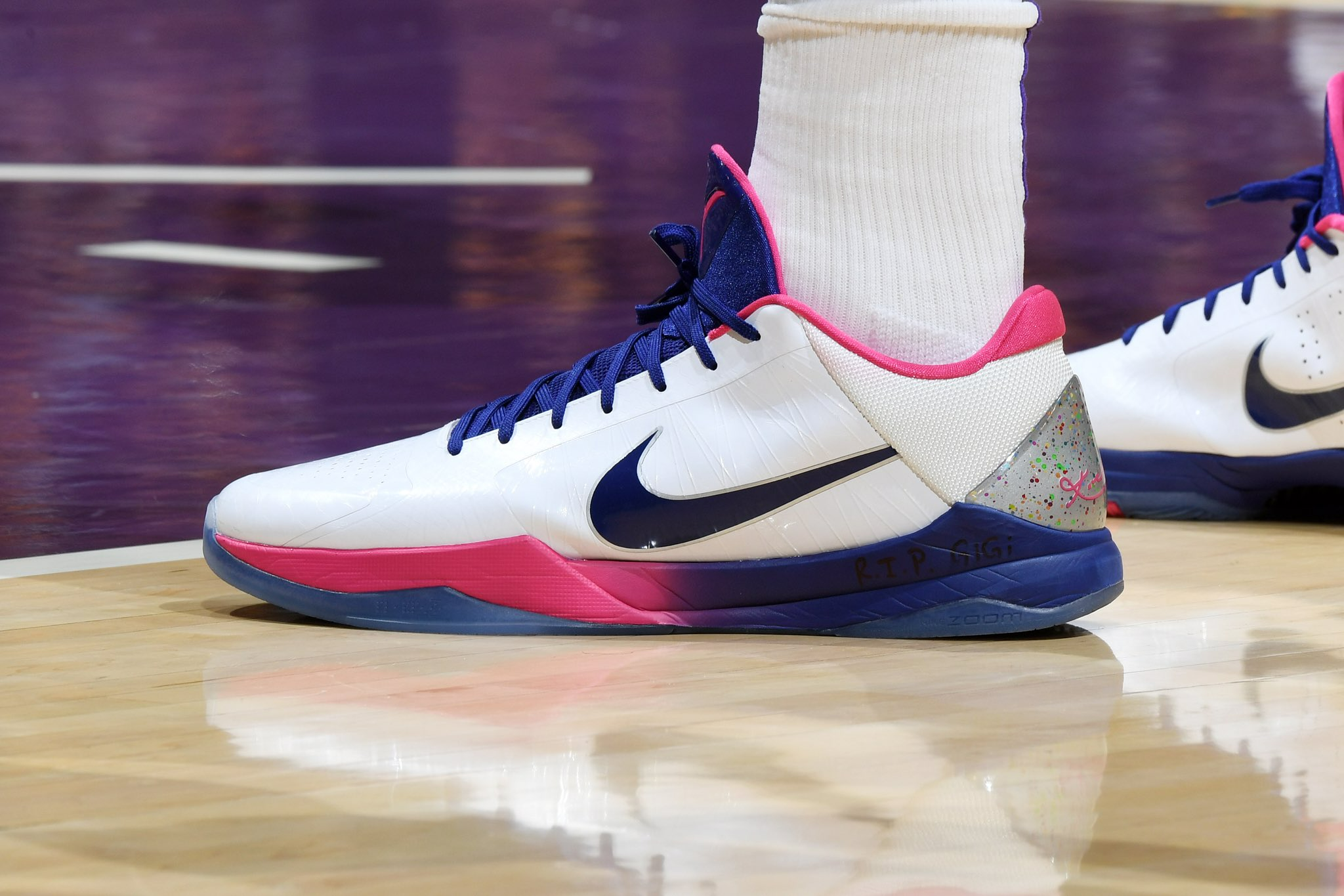 Giày Nike Zoom Kobe 5 Protro ‘Kay Yow’ CW2210-100 – LUXITY