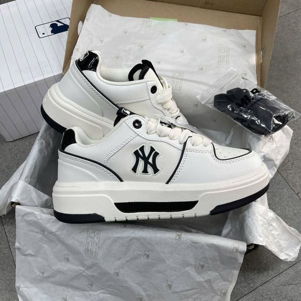 708 - Giày MLB Chunky Liner Basic SL New York Yankees White - 3ASXCBS4 ...
