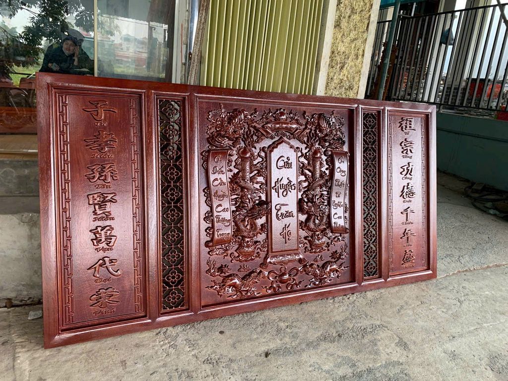 Cửu Huyền Thất Tổ Kích Thước Ngang 217cm, cao 117cm - Gỗ Hương Đỏ – Xuonggophuxuyen