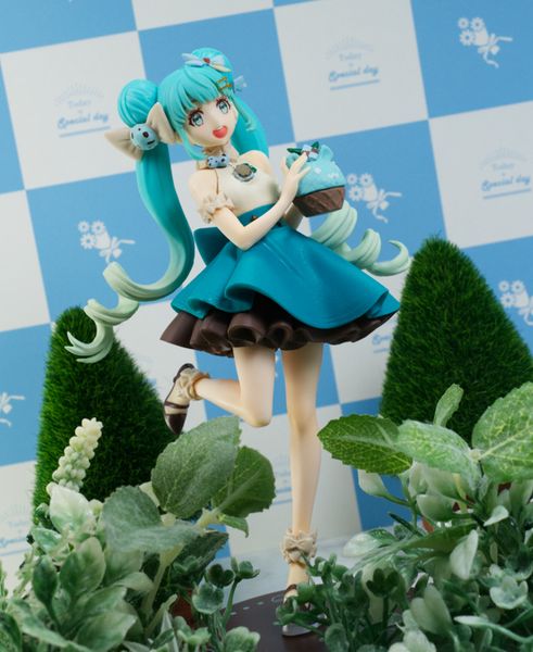 Hatsune Miku Sweet Sweets Mint Chocolate Ver. | FuRyu Figure - JH Figure