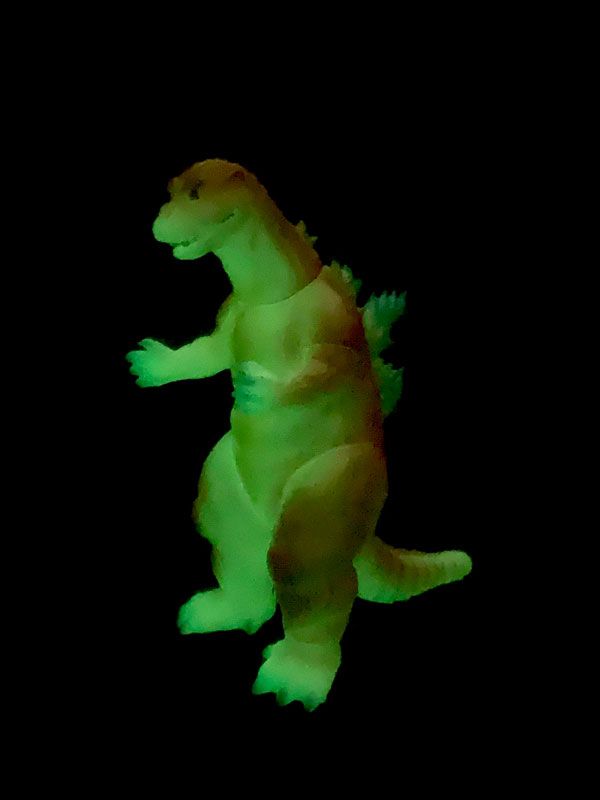 CCP Middle Size Series Godzilla Luminous Red Ver. - Godzilla Series ...
